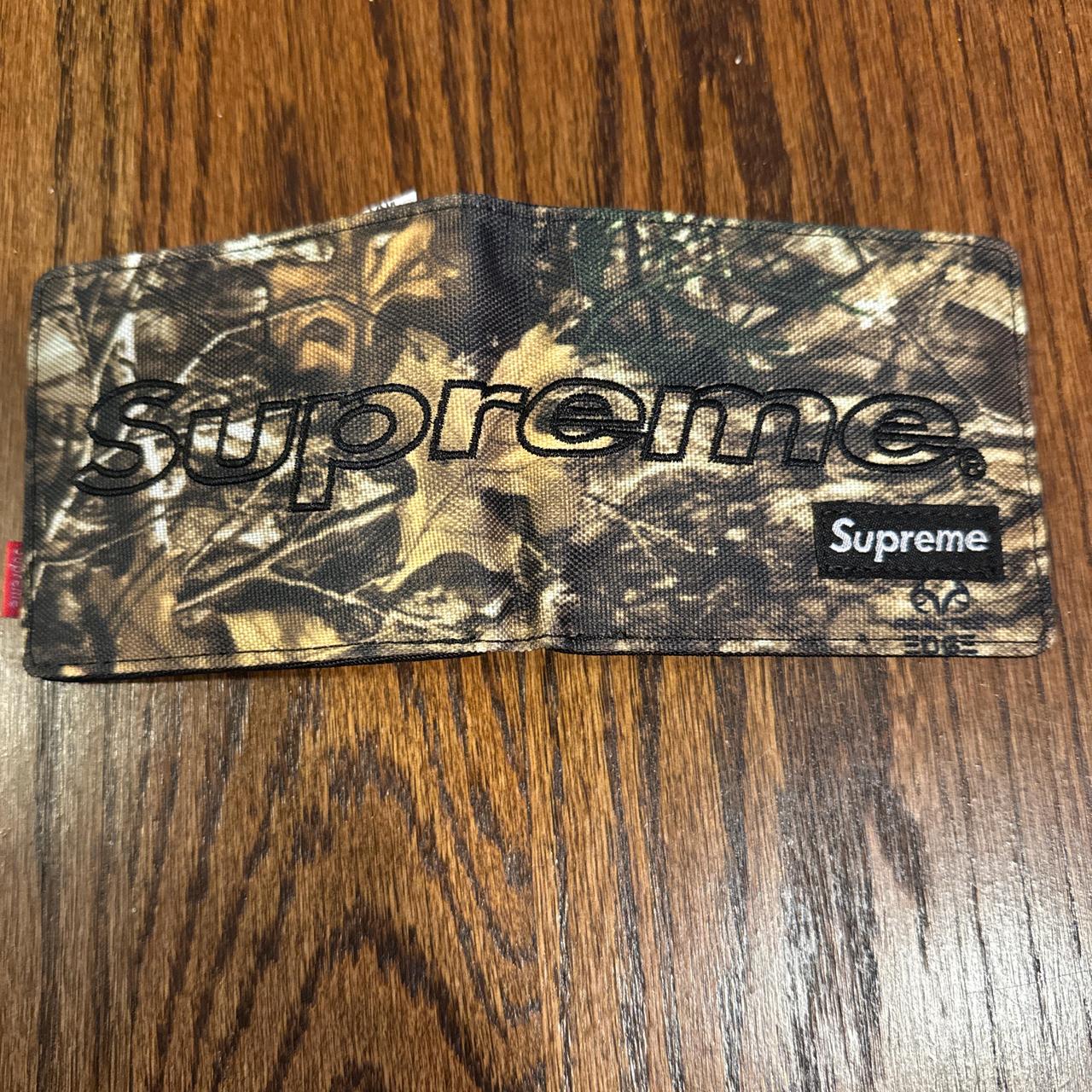 Supreme Wallet Brand New Camo Perfect for Christmas 🎄 - Depop