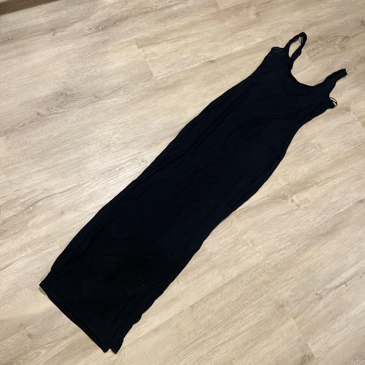 Windsor Black Maxi Dress - Depop