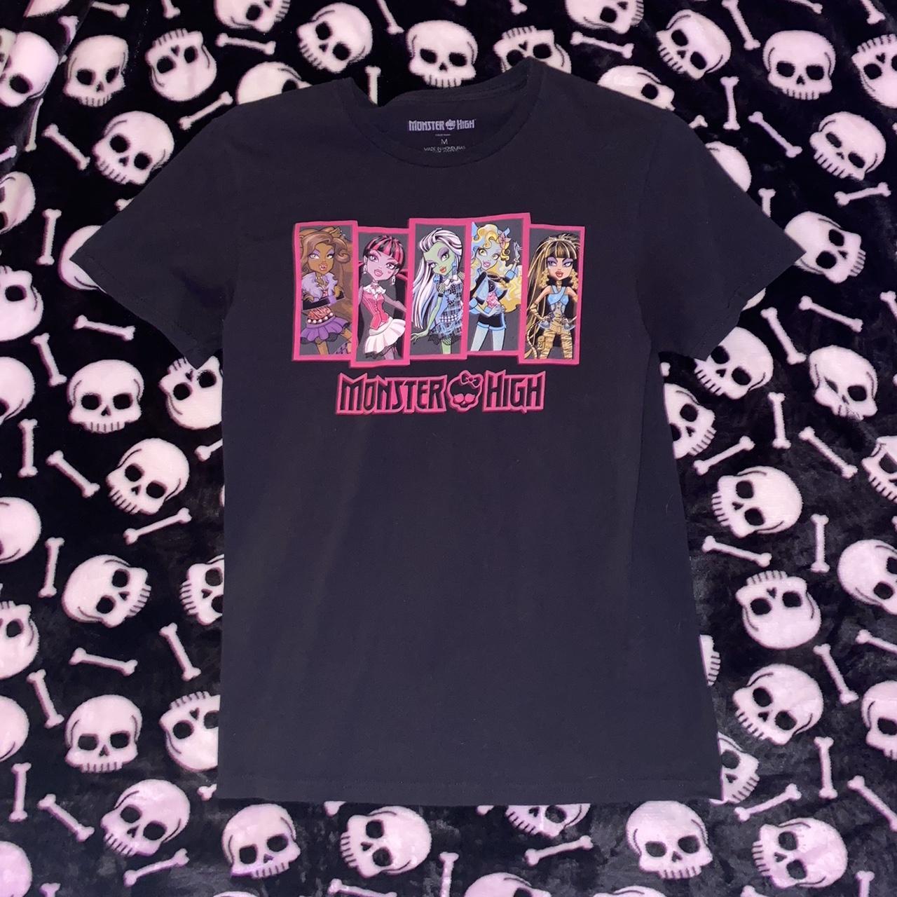 Monster high shirt from hot topic, worn once no... - Depop