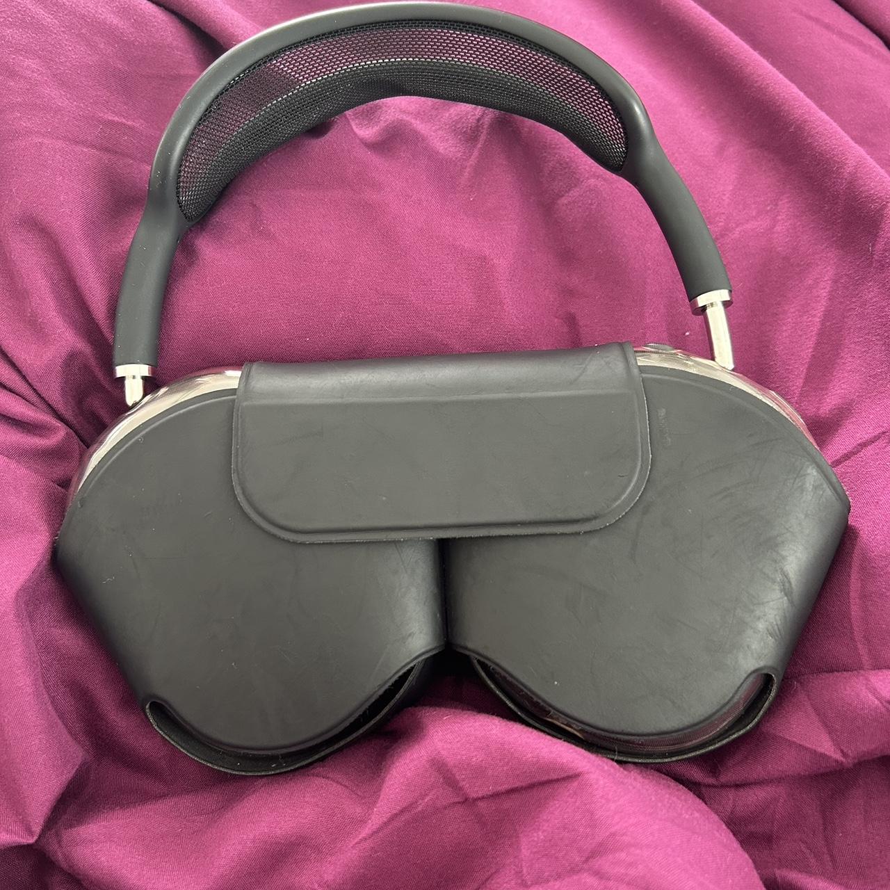 AirPod maxes worn a few times Can ship in original... - Depop