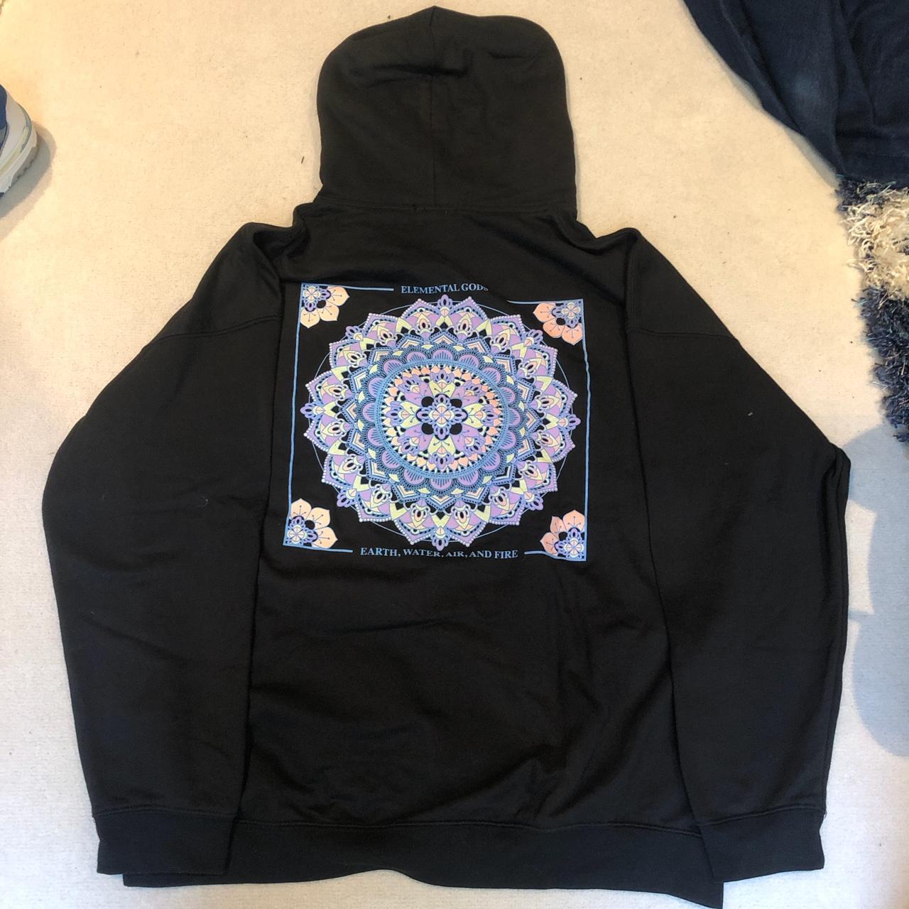 Cool and unique Hoodie 🌸 Good Streetwear piece 🗣️ - Depop