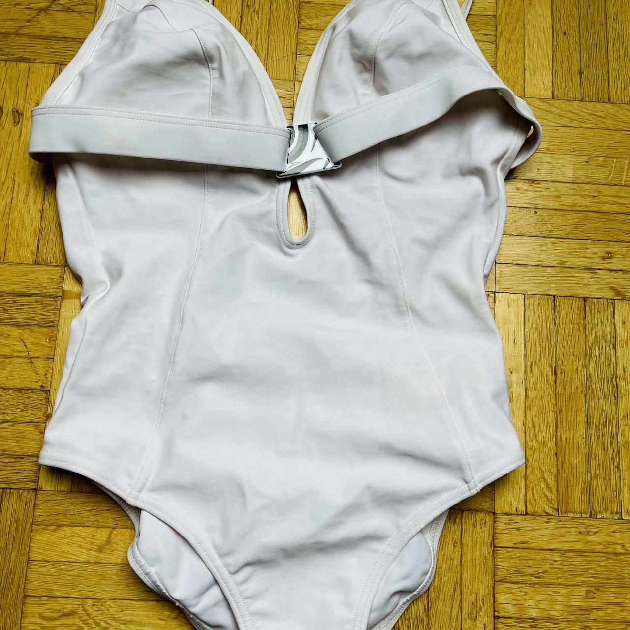 Speedo Women's White Swimsuit-one-piece | Depop