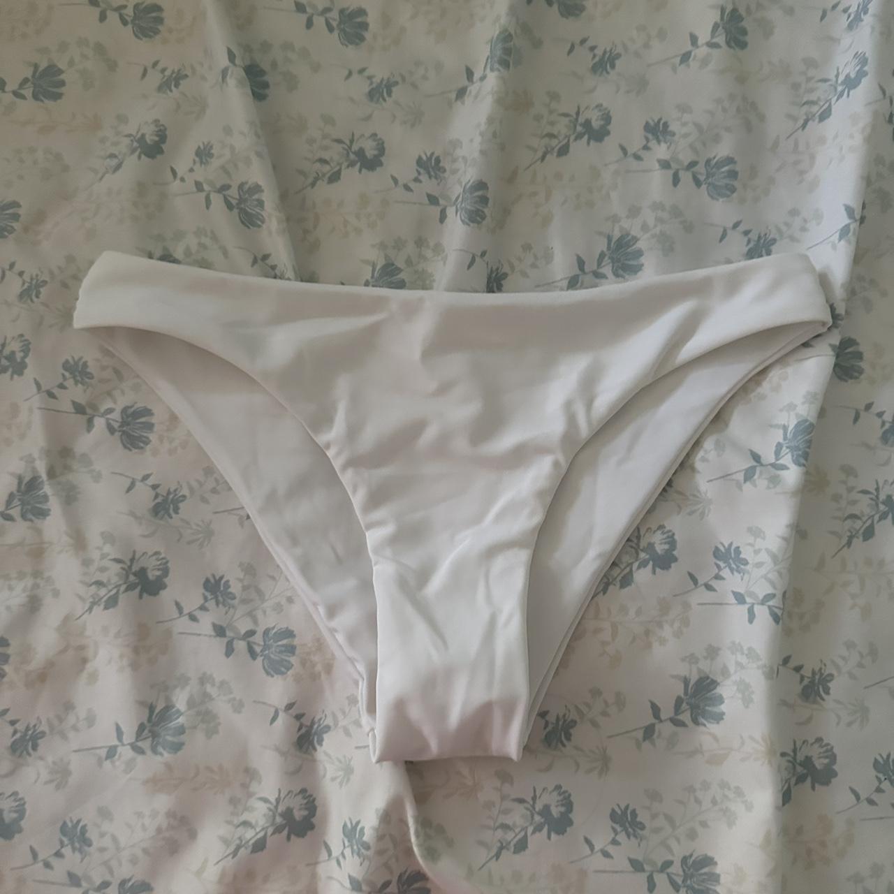 white bikini bottoms not sure where from never... - Depop