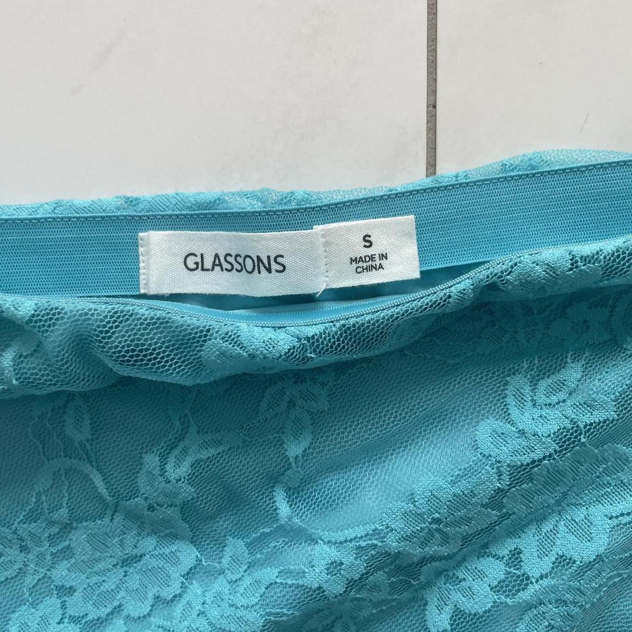 lace glassons skirt small - Depop