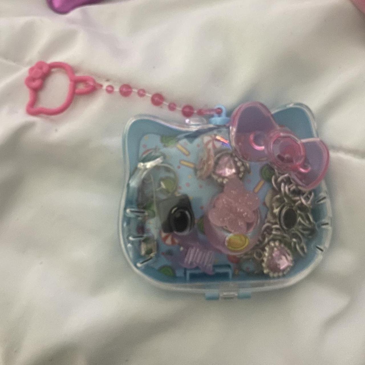 hello kitty carrier thingy good for traveling and... - Depop hello kitty carrier thingy good for traveling and... - Depop