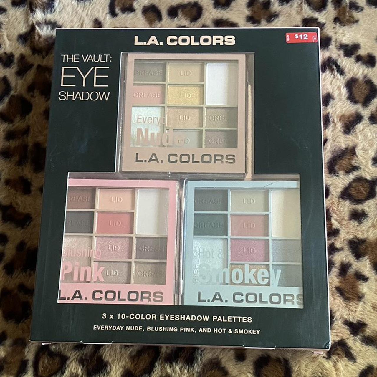 L.A. COLORS The Vault: EYE SHADOW 3x10 color... - Depop