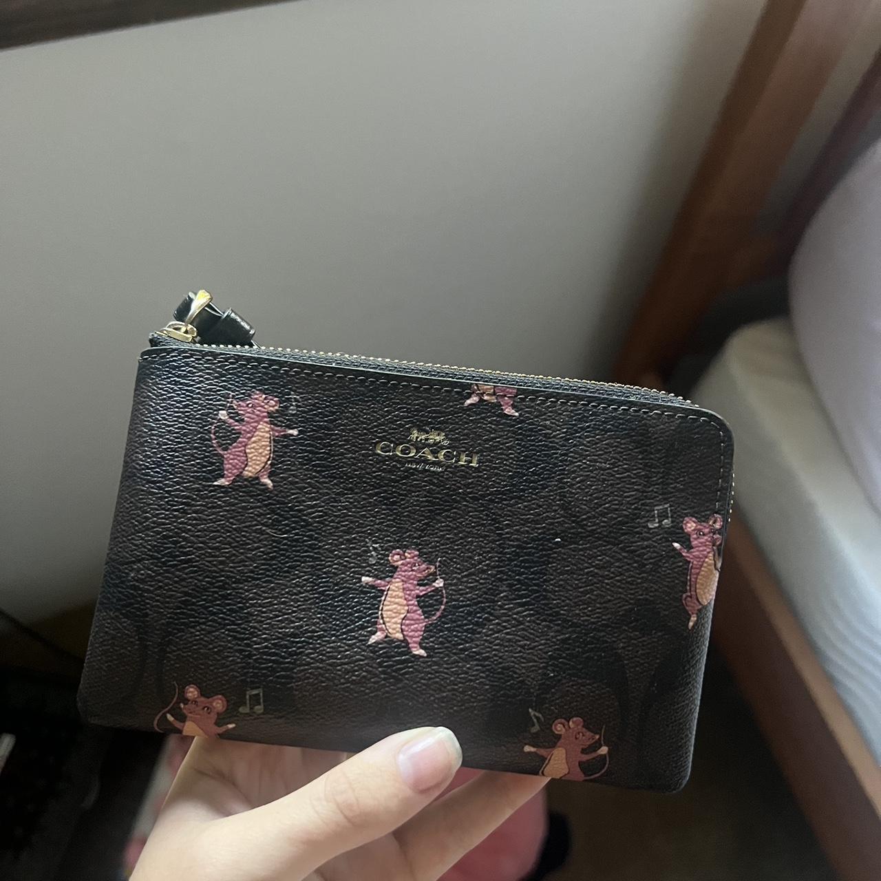 Cute coach wallet Small #wallet #coach - Depop
