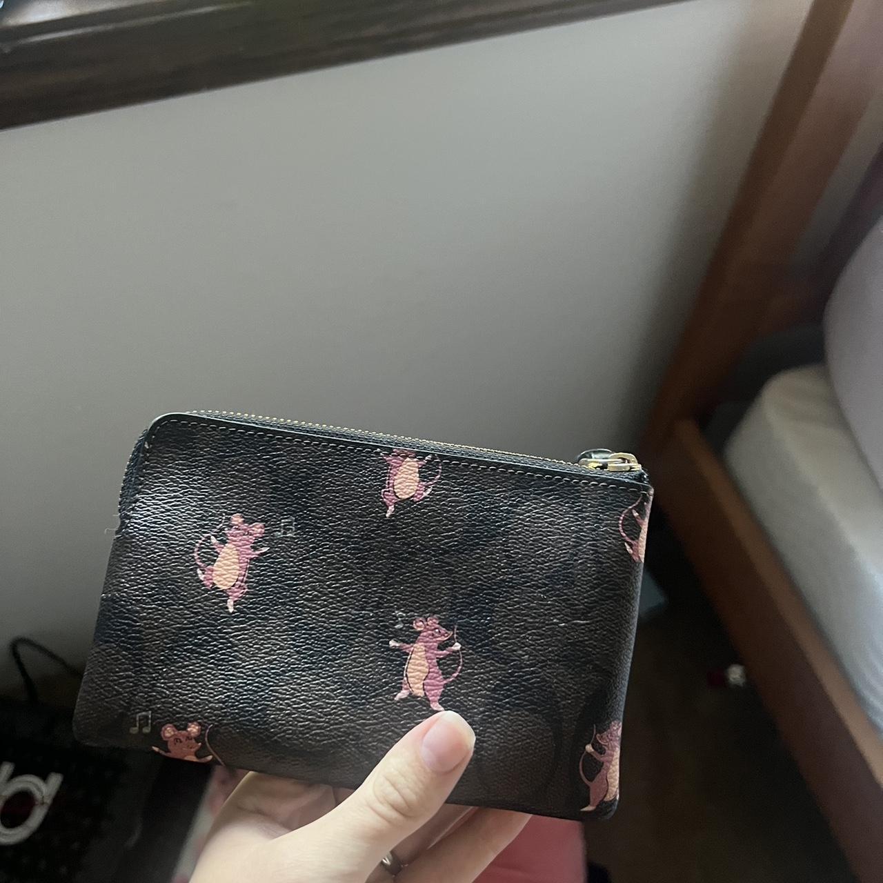 Cute coach wallet Small #wallet #coach - Depop