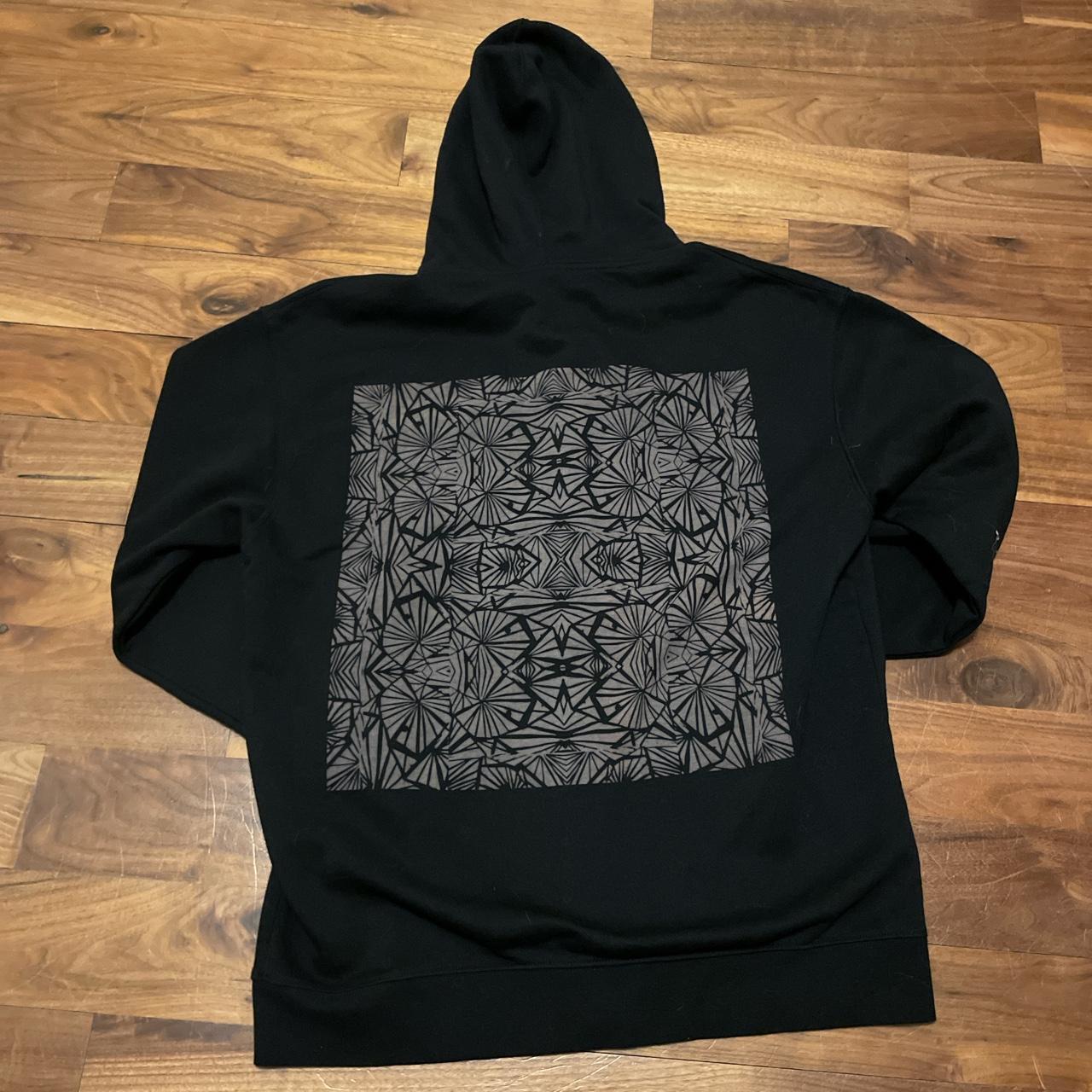 #thrifted #vintage really cool design zipup hoodie! - Depop