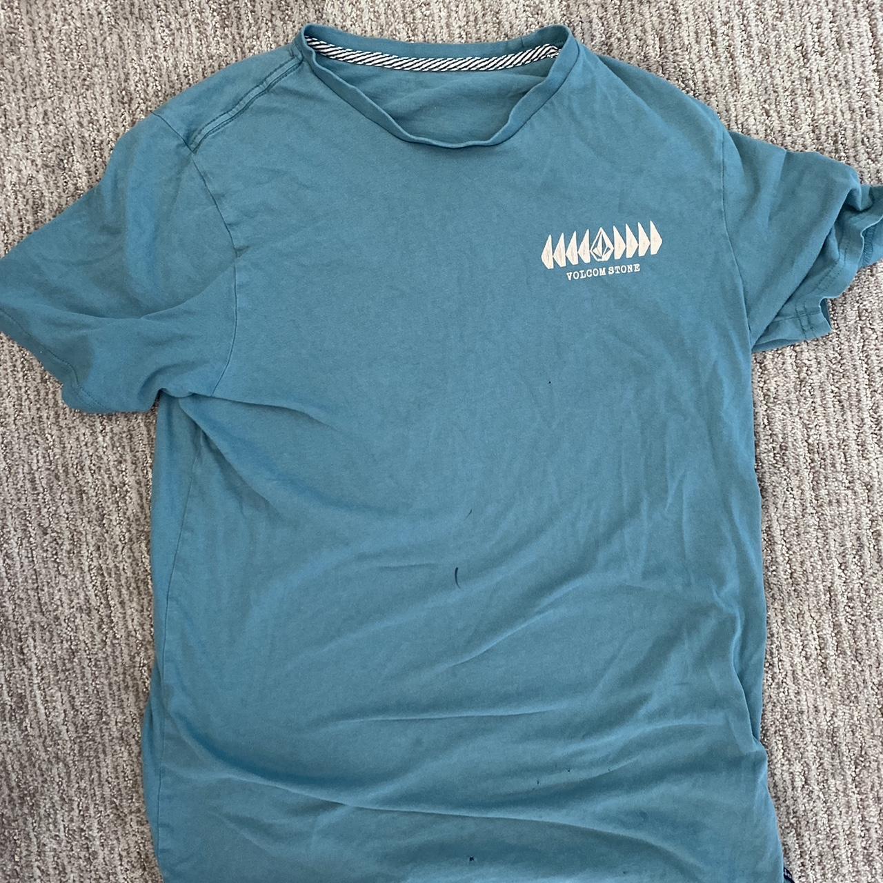 Volcom Men's Blue and Red T-shirt | Depop