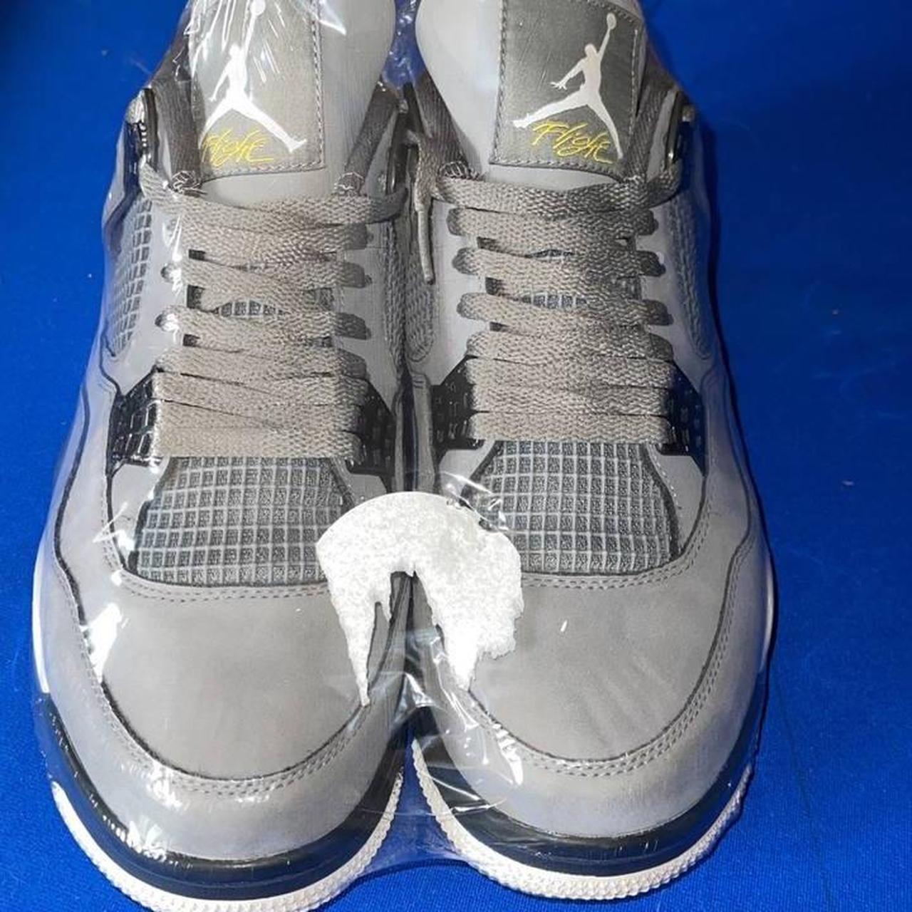 Jordan 4 Cool Grey Size 9.5 Mens #jordan #grey... - Depop