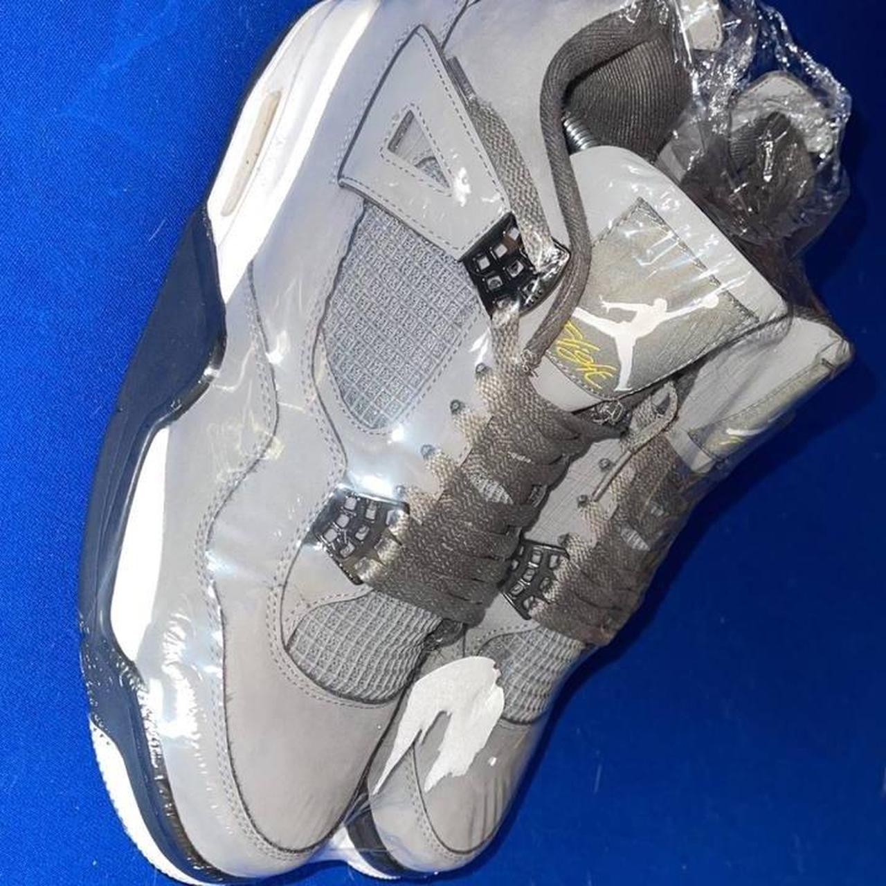 Jordan 4 Cool Grey Size 9.5 Mens #jordan #grey... - Depop