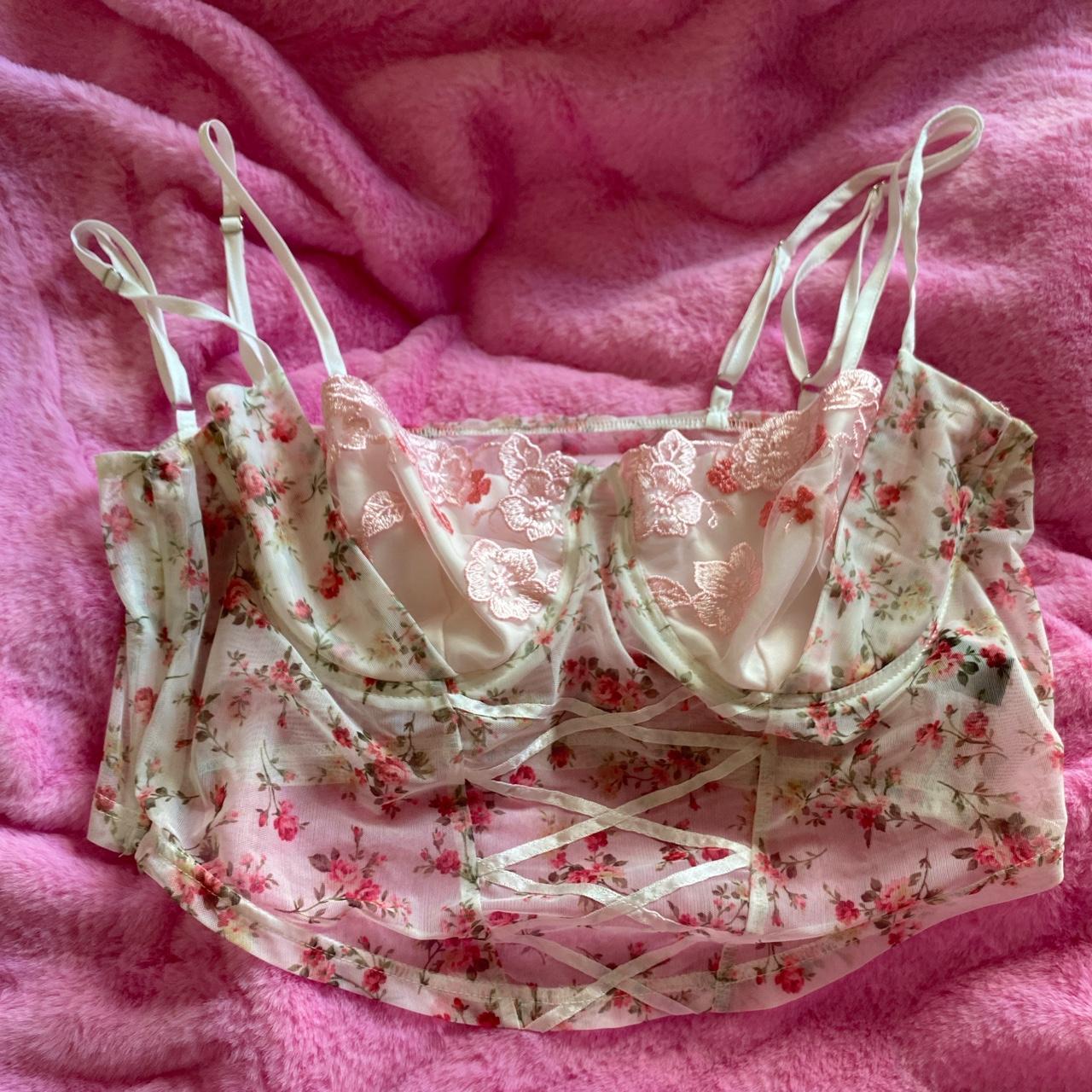 Cider Women's White and Pink Crop-top | Depop