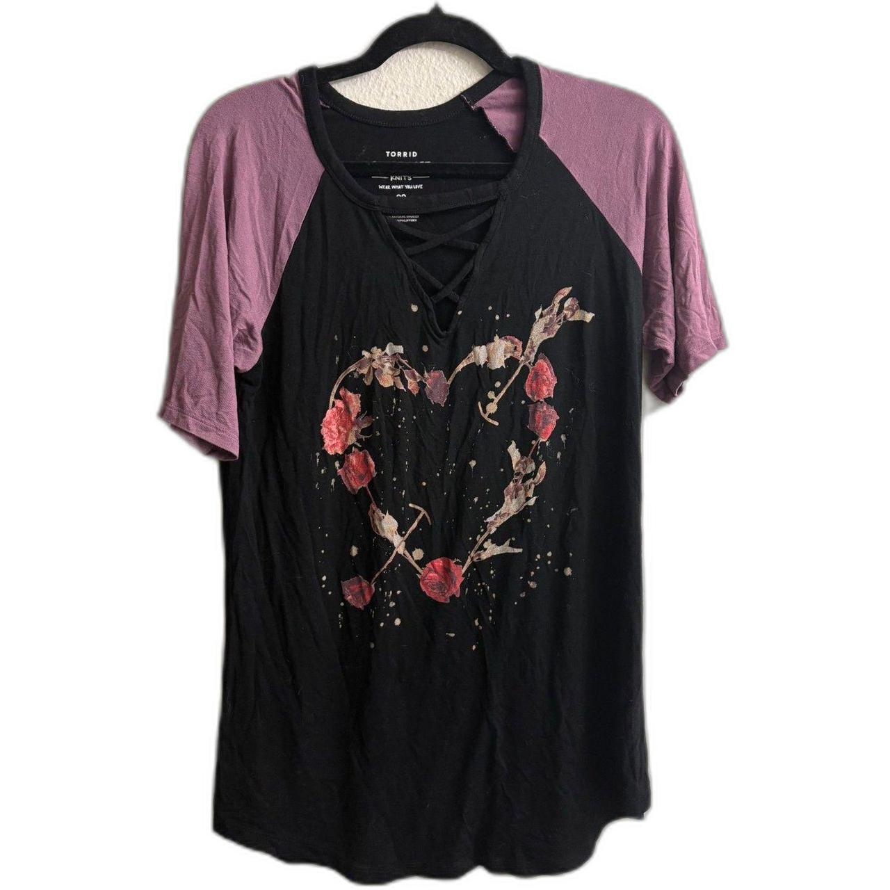 Women's Torrid Heart Super Soft Knit Tee Top Size 00... - Depop