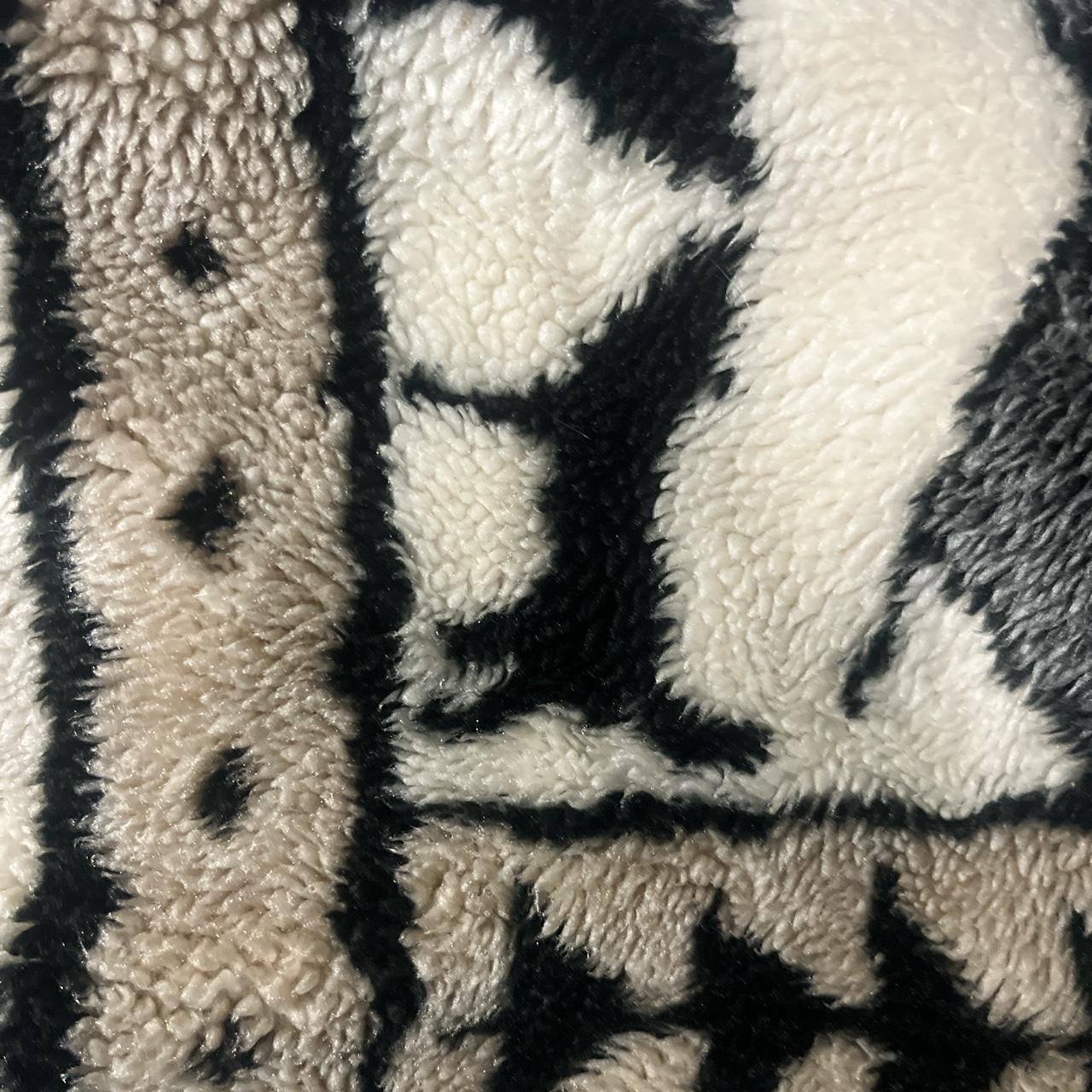 -vintage patterned fuzzy jacket -VERY warm -Mens... - Depop