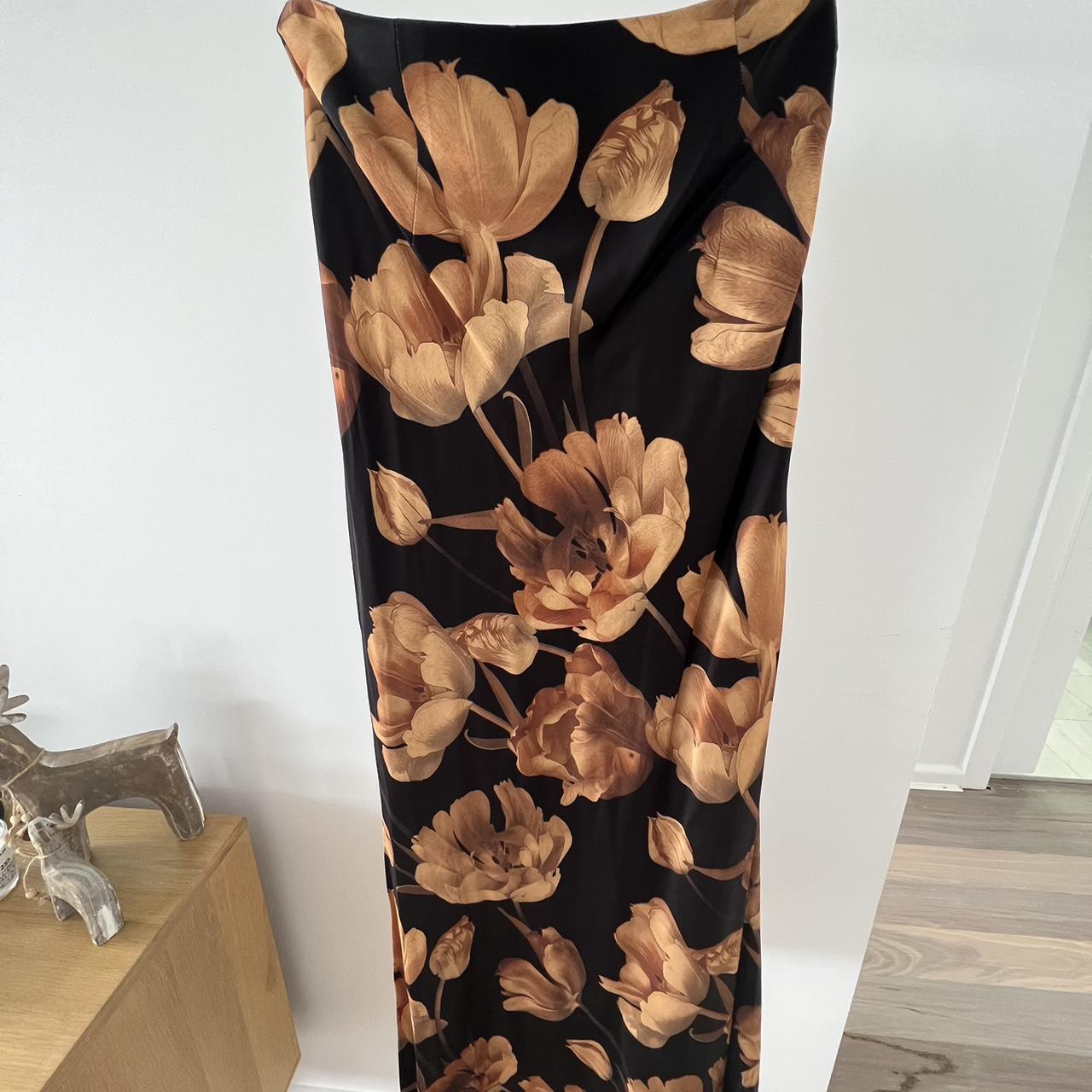 Sonya moda brand new skirt Size 8 #sonyamoda - Depop