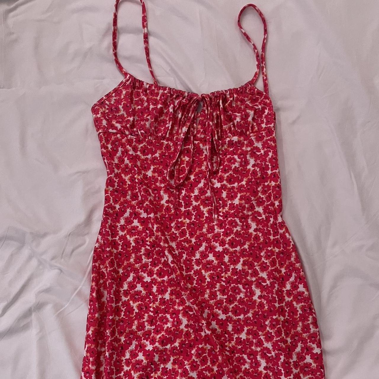 SHEIN xs dress never worn just too small!! - Depop