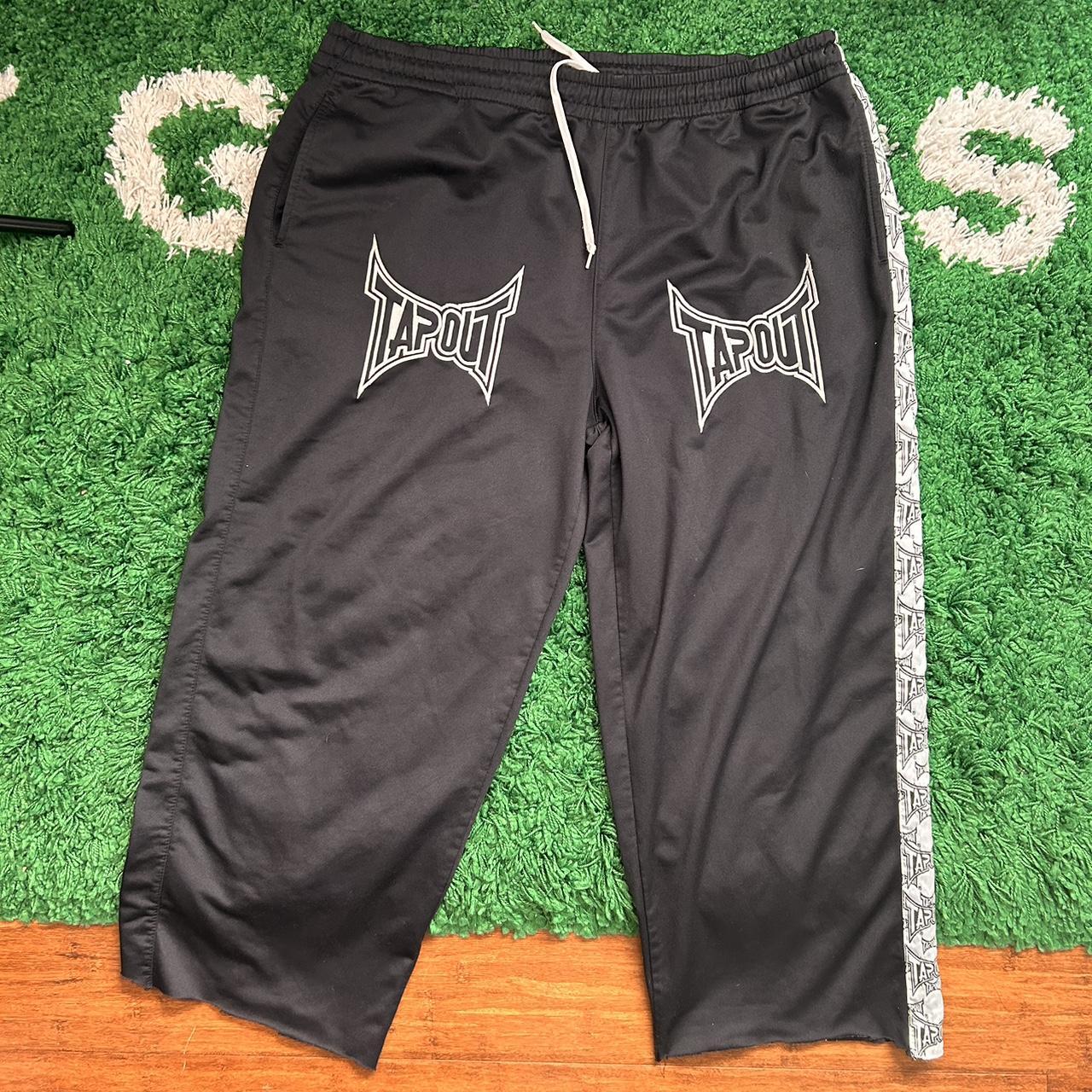 Tapout sweatpants Sz XL Cropped bottom - Depop