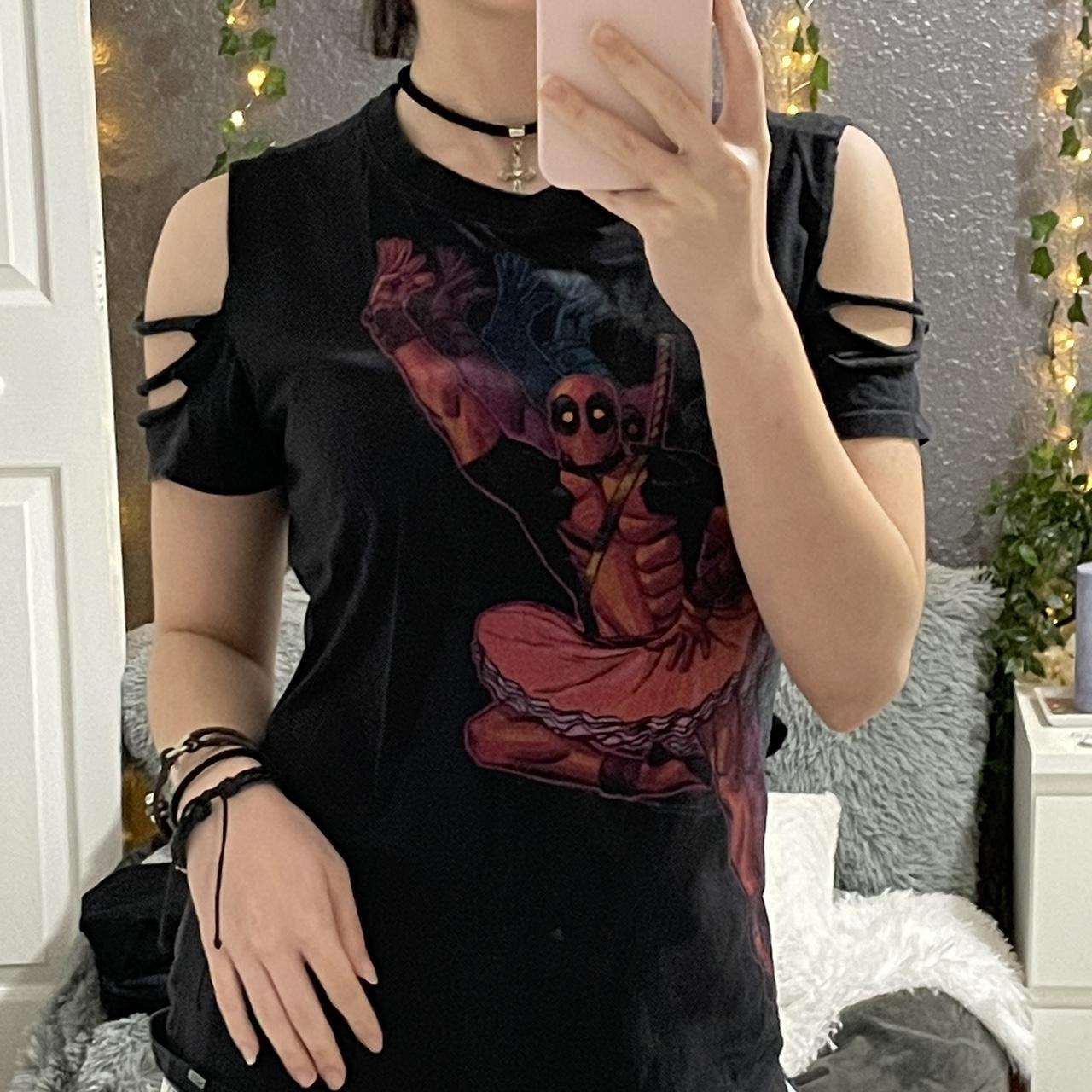 Distressed t-shirt! Ripped Sleeves Marvel Deadpool... - Depop