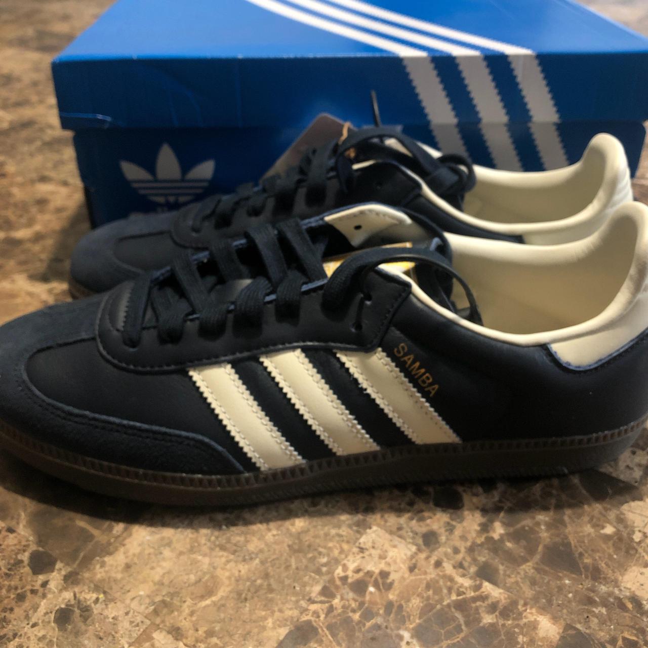 Adidas Navy Samba Og size US 9 - Depop