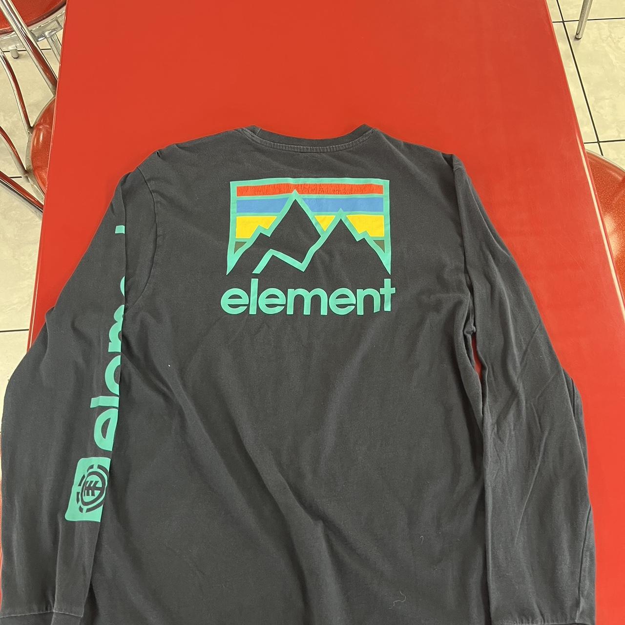 Element Men's Black T-shirt | Depop