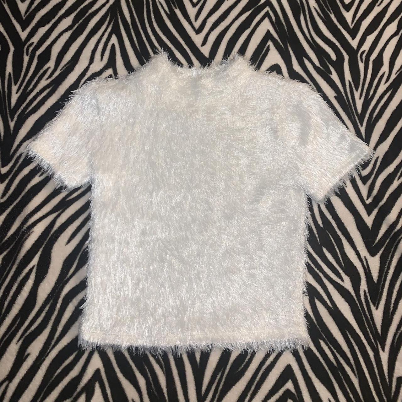 White fuzzy mock turtle neck crop top #y2k #90s #fuzzy - Depop