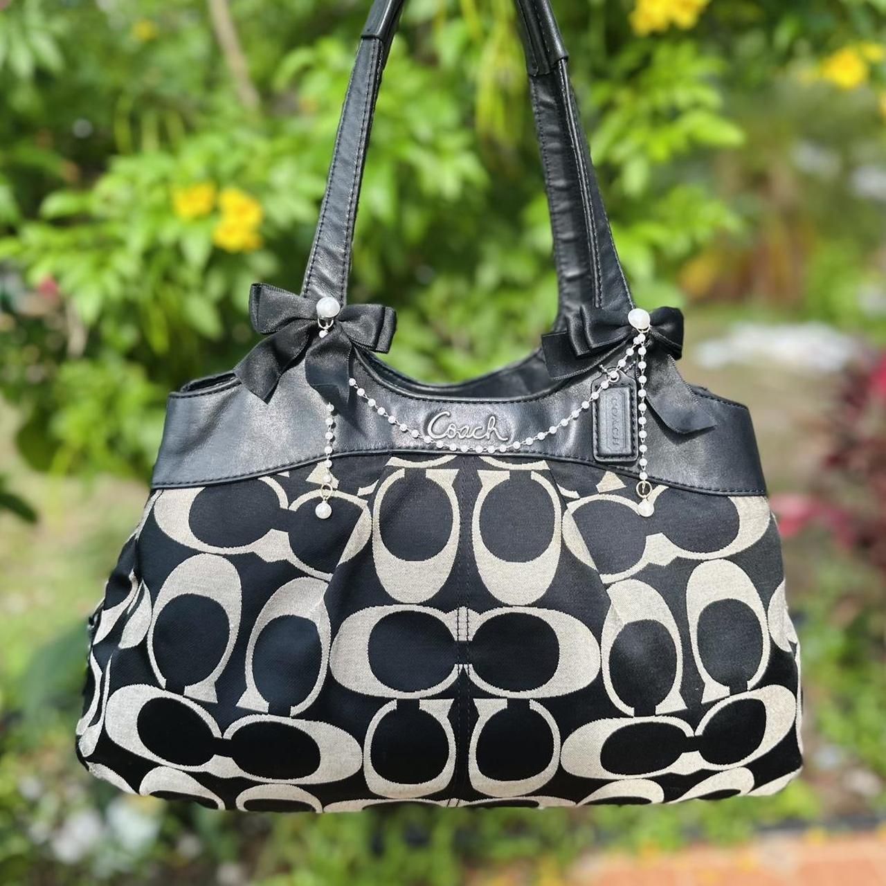 🎀 Coach black signature lexi hobo satchel/shoulder... | Depop