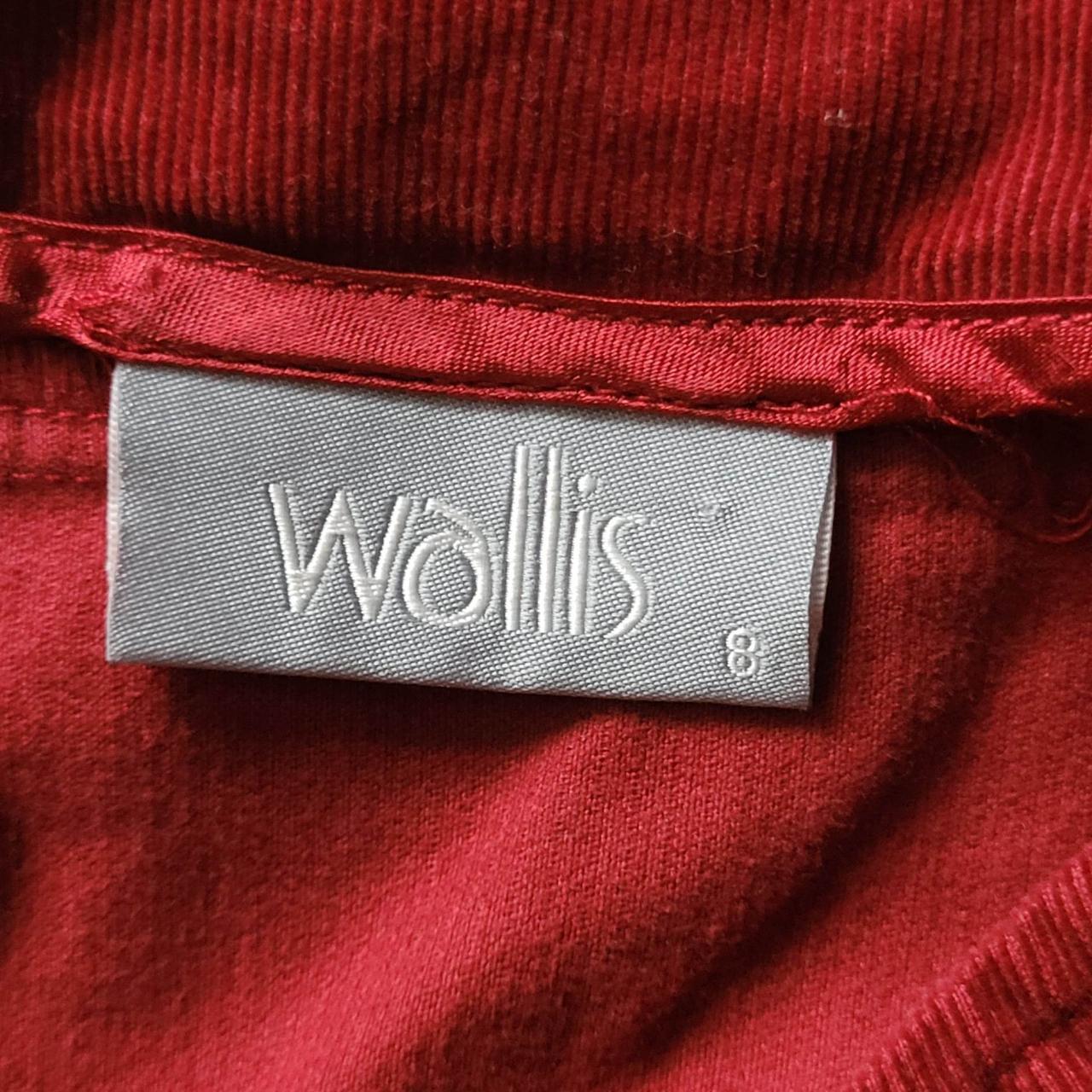 Wallis Women's Red Skirt | Depop