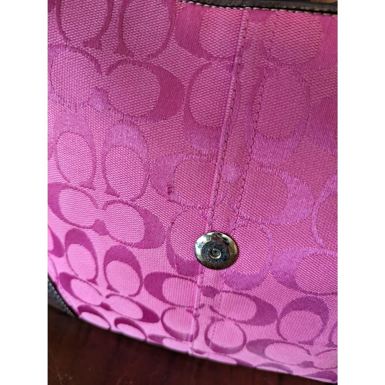 Coach Style # F13019 RARE handbag Snap front -... - Depop