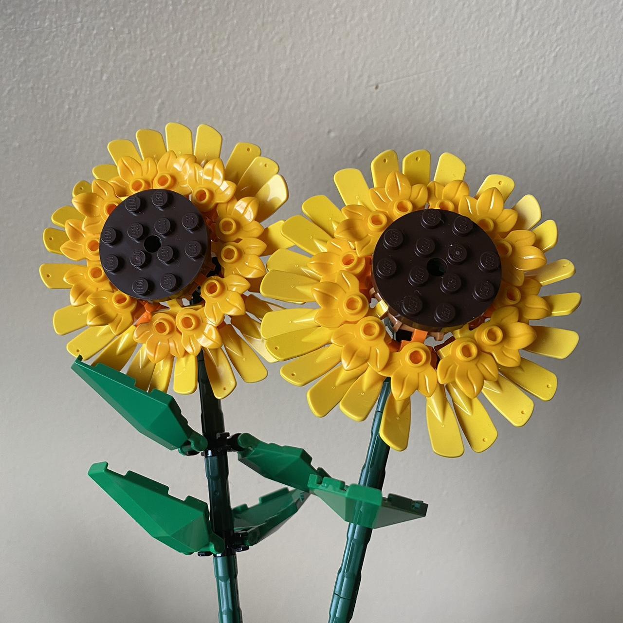 Lego sunflowers set. Assembled, I don’t have the... - Depop
