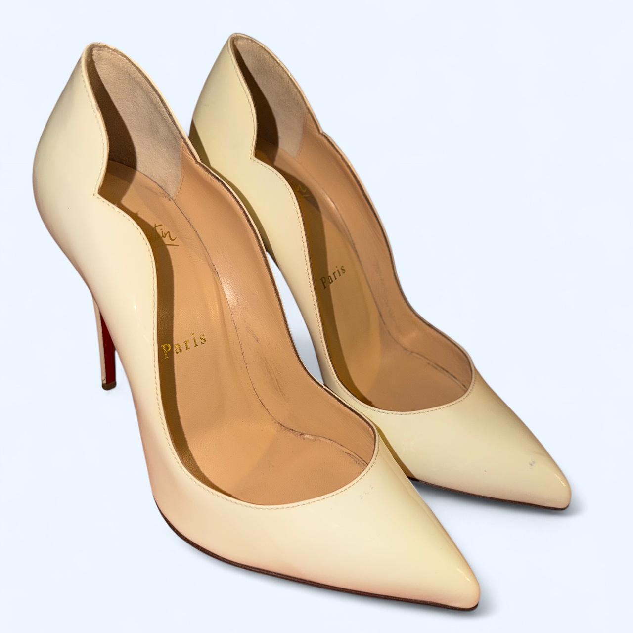 super cute, super comfortable, tiny scuffs, worn... | Depop