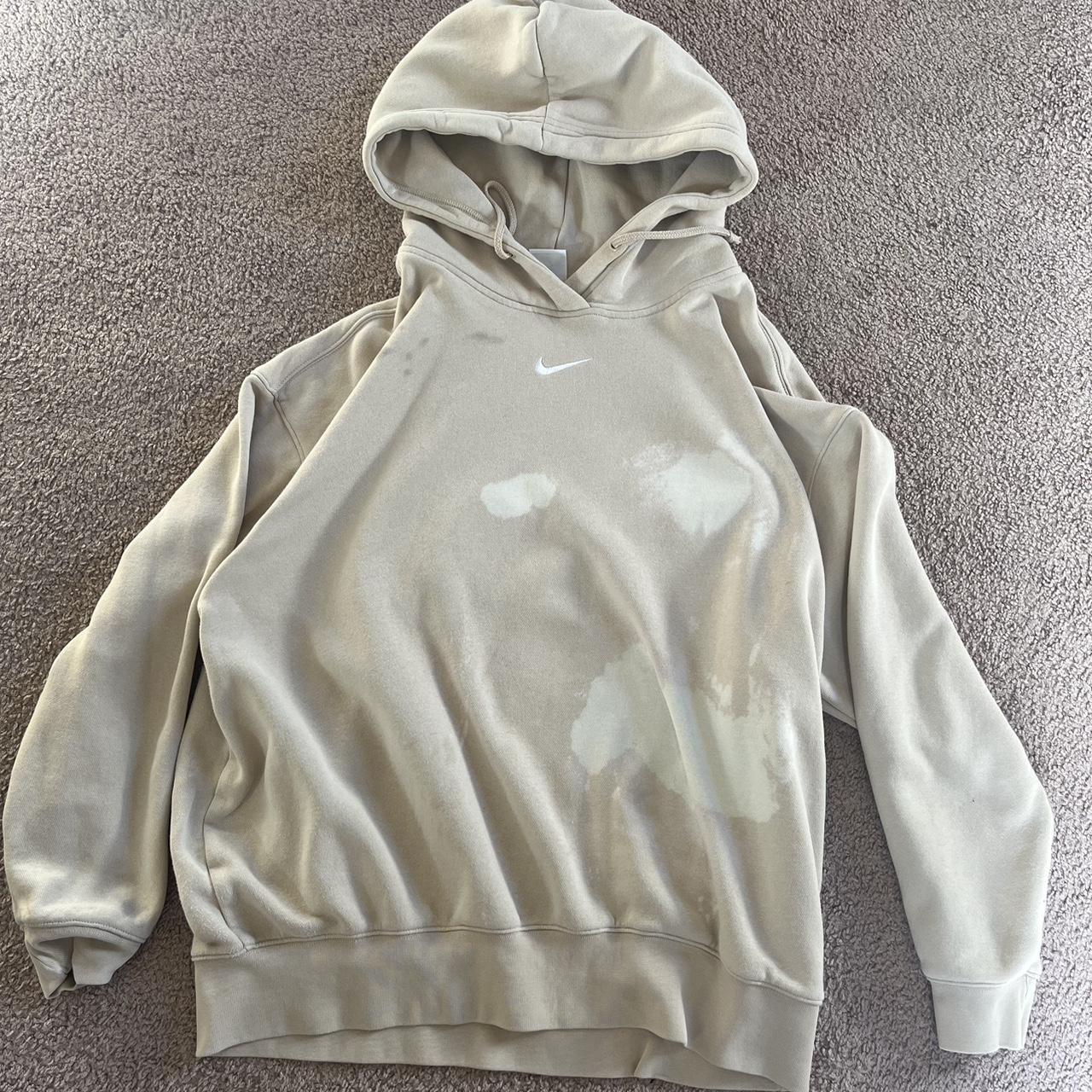Vintage cream Nike center swoosh hoodie: tagged M... - Depop