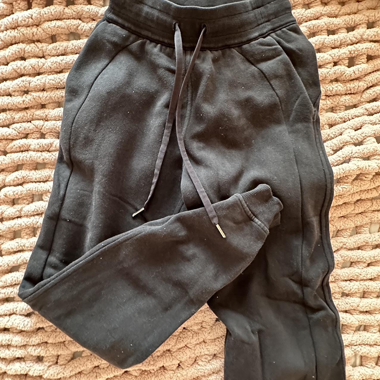 Black lululemon sweats!!! very soft and comfy.... - Depop