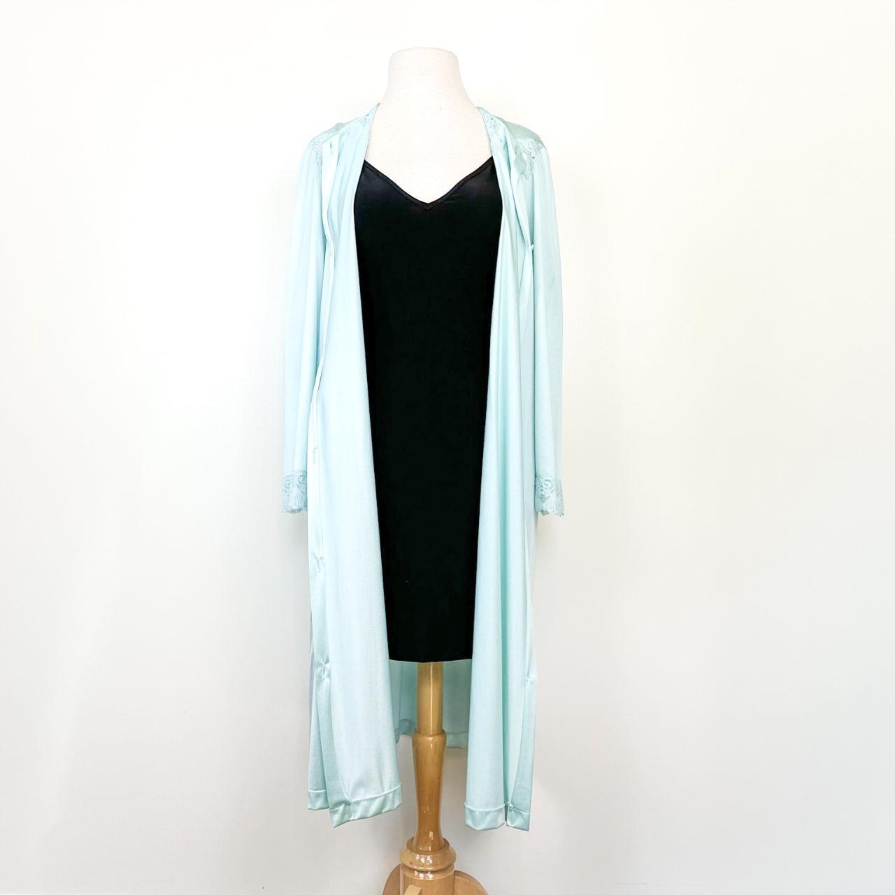 Vintage 70s Vanity Fair Silky Lace Mint Duster /... | Depop