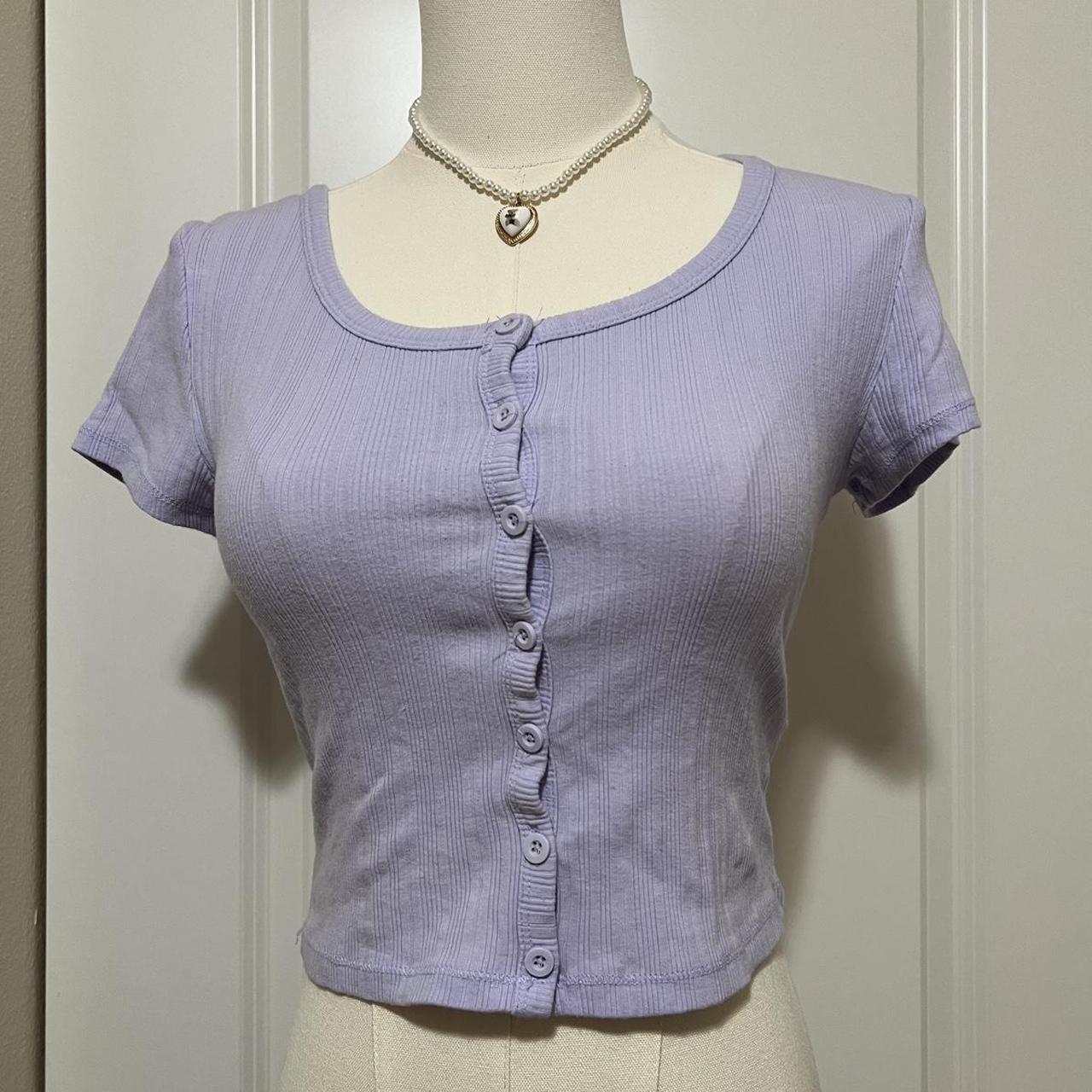 Lilac purple ribbed button up top ⭐️ size: M ⭐️... - Depop
