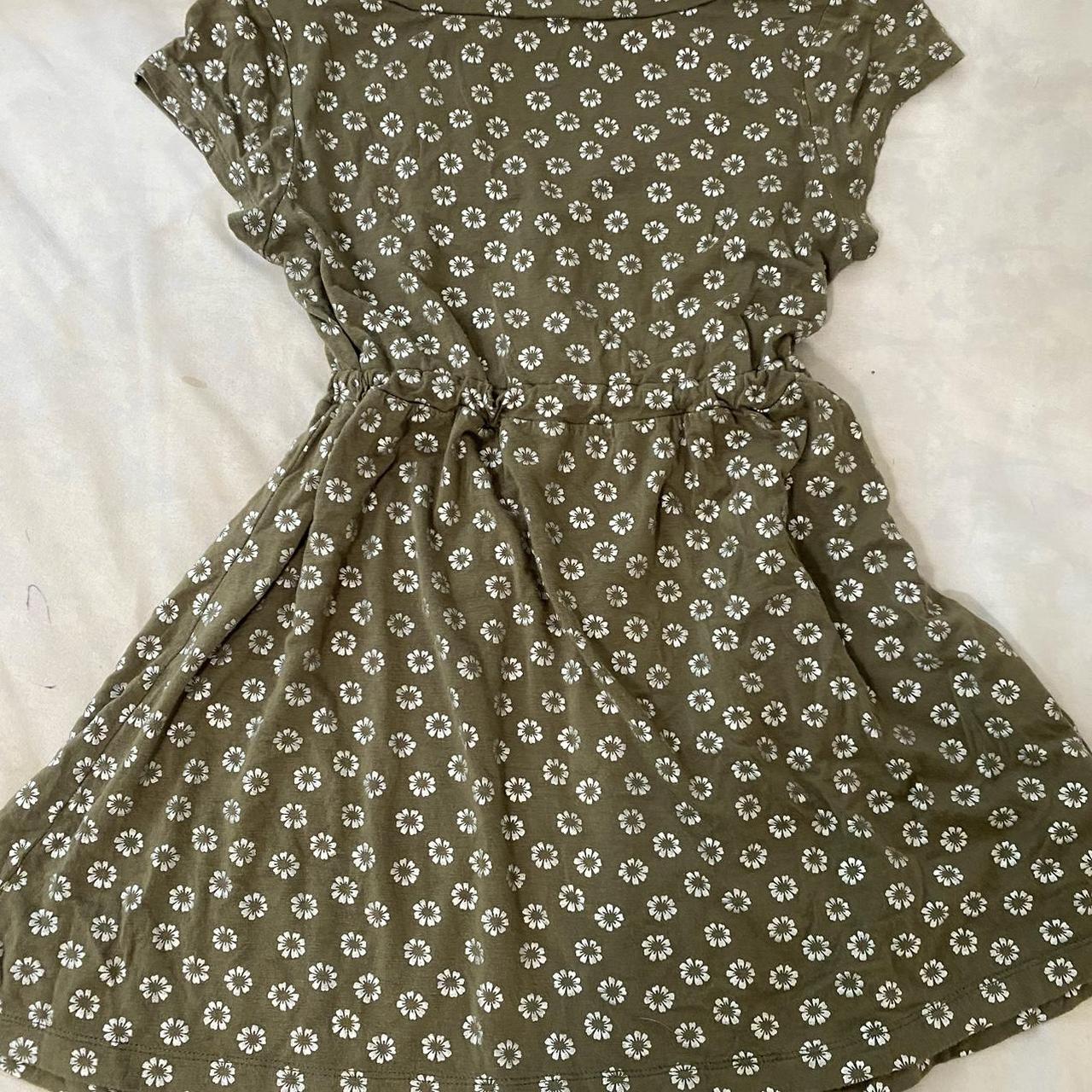 cute floral green blouse with strings to make you... - Depop