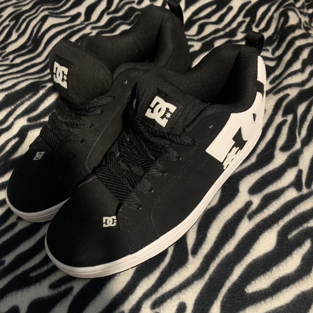DC Shoes Men's Black and White Trainers | Depop