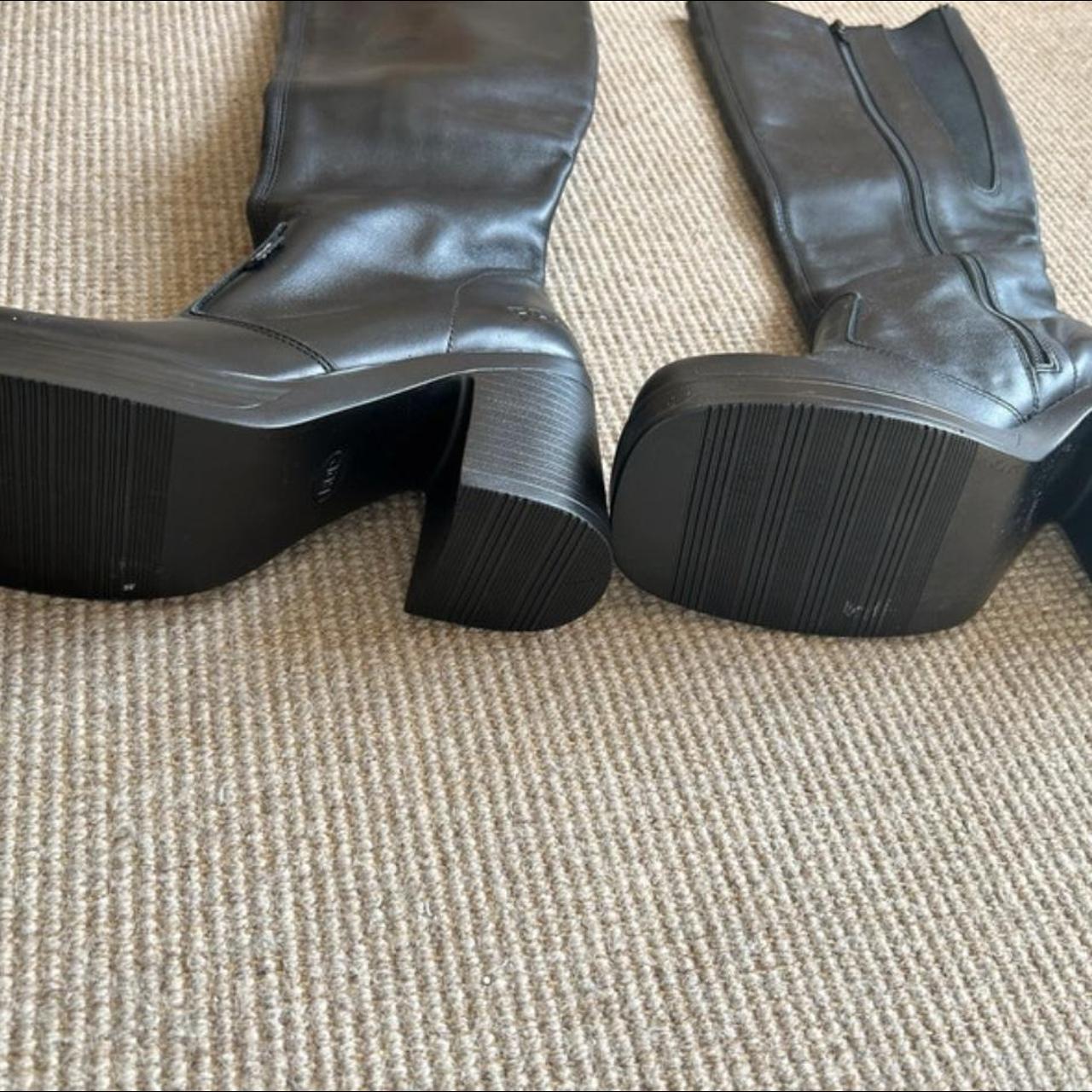 ROC Australia boots - real leather upper Brand new -... - Depop