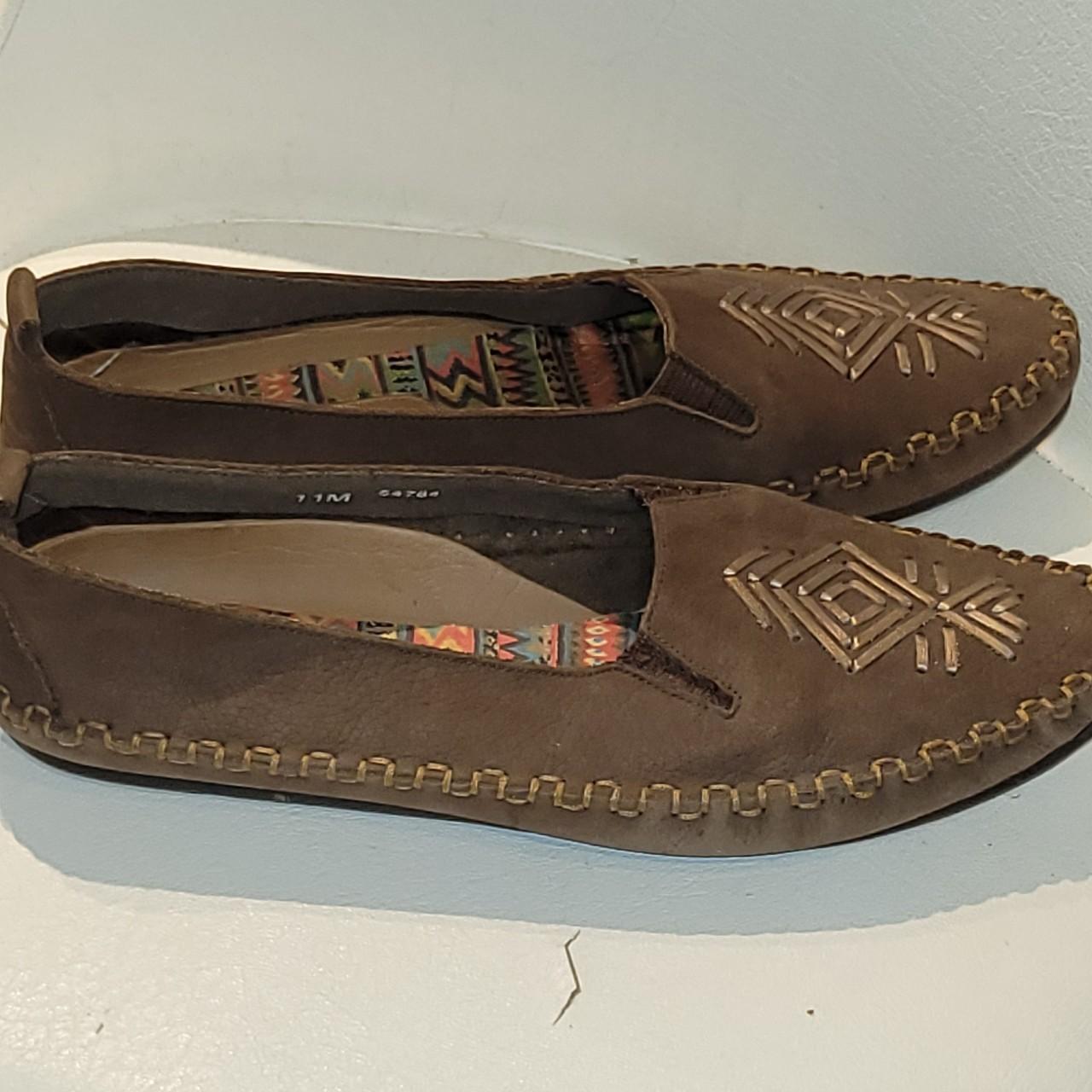 Vintage Brown leather hush puppies embroidery... - Depop