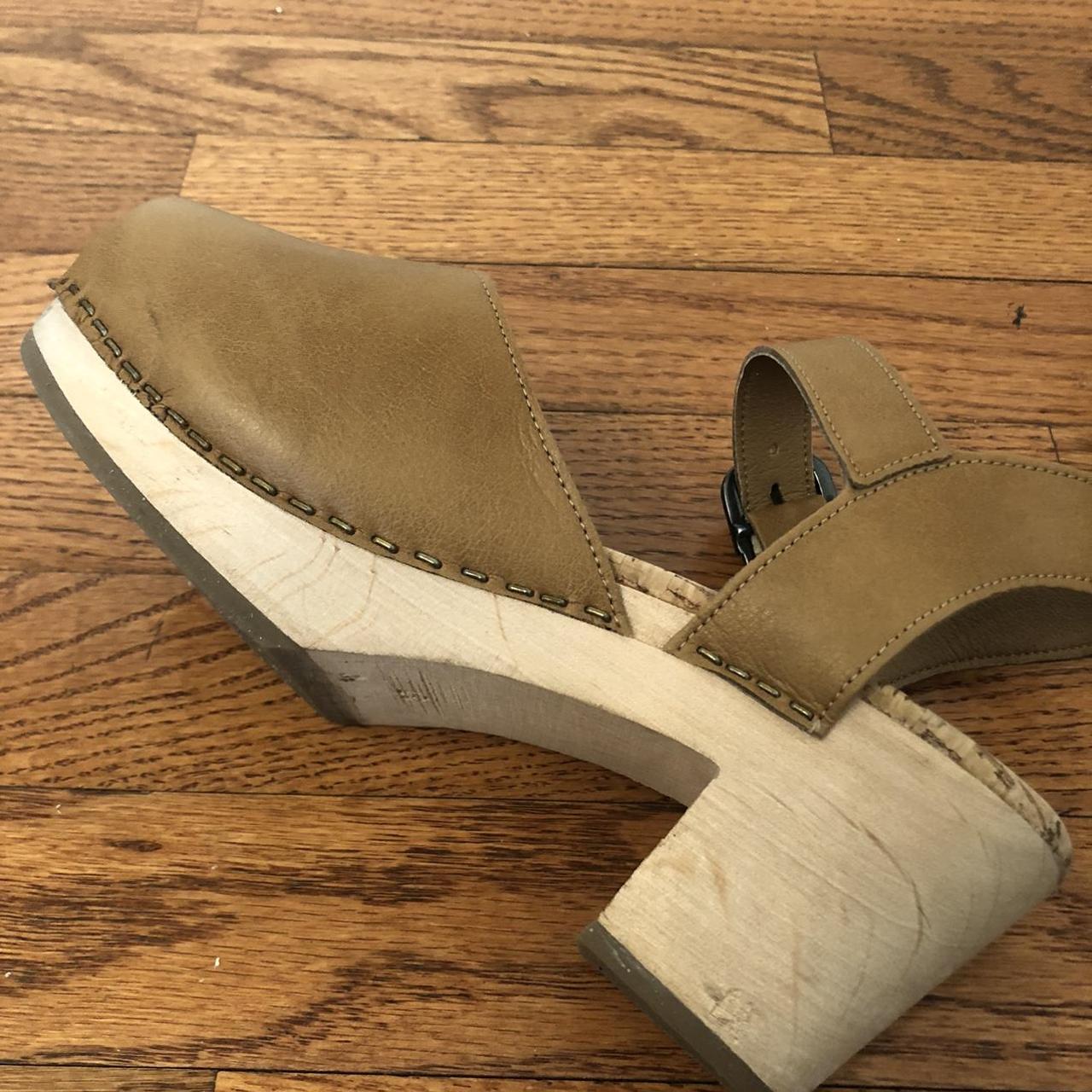 Women's Tan Clogs | Depop