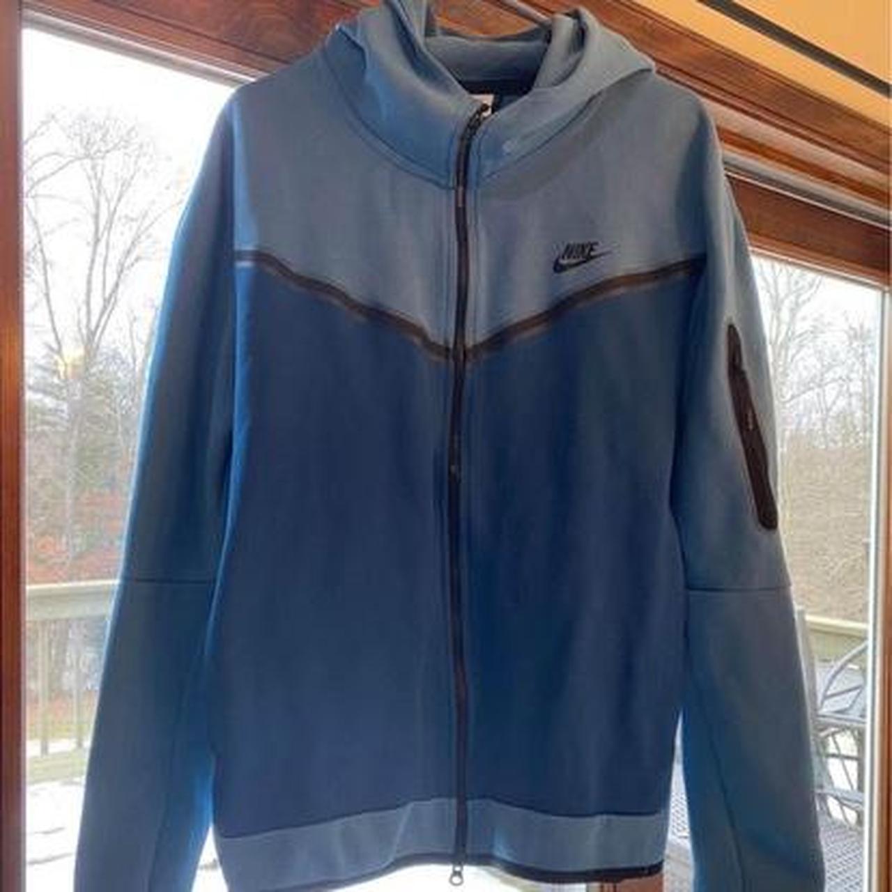 Men Larger Nike Tech Worn a good amount but still... - Depop