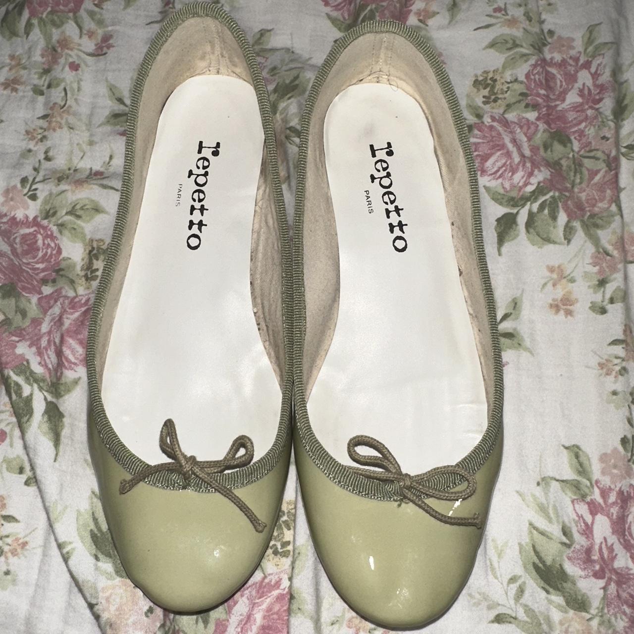 Repetto green ballet flats with a bow #balletshoes... - Depop