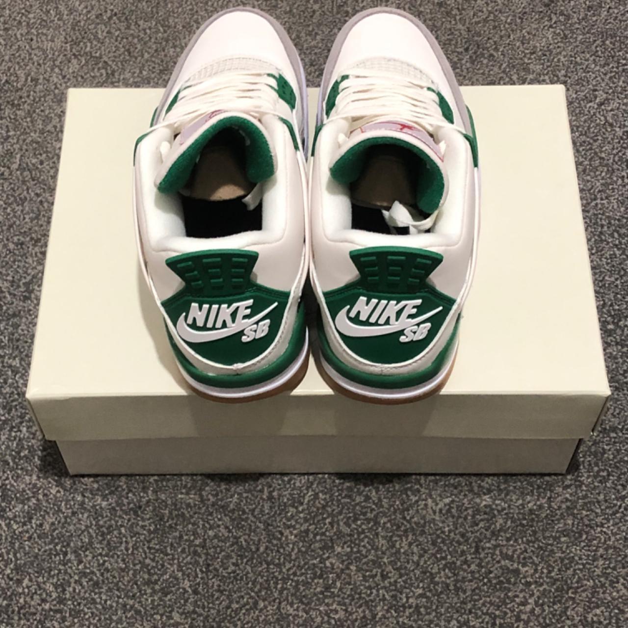 Nike SB Jordan 4 Pine Green (with defects) Defects... - Depop