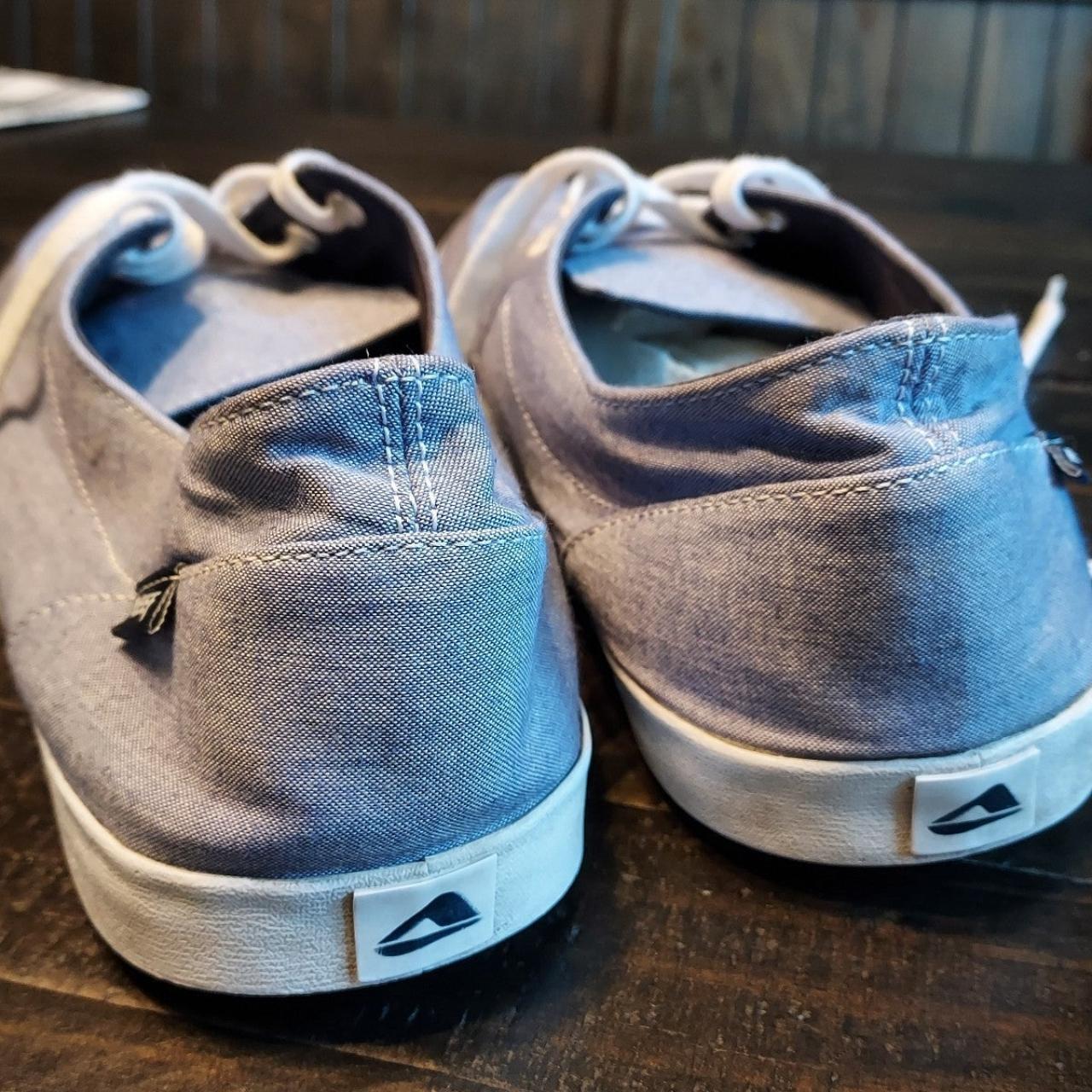 Reef Men's White and Blue Trainers | Depop