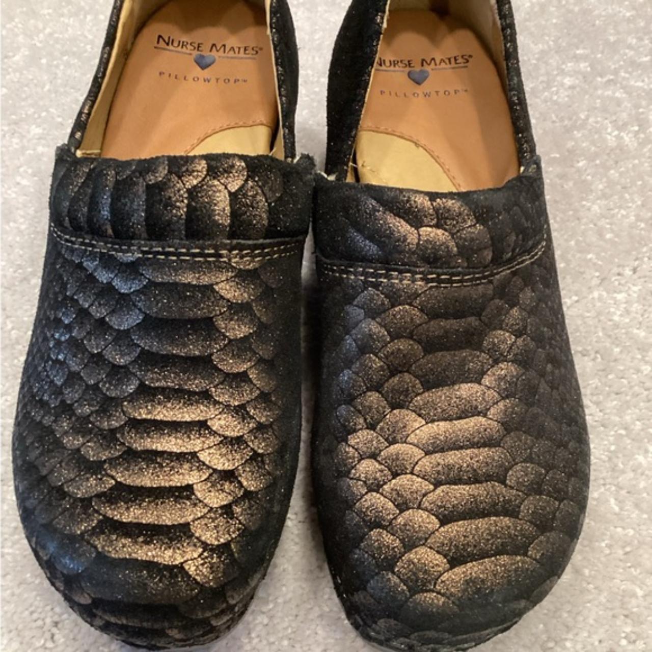 Nurse Mates Chloe back copper metallic clogs size... - Depop