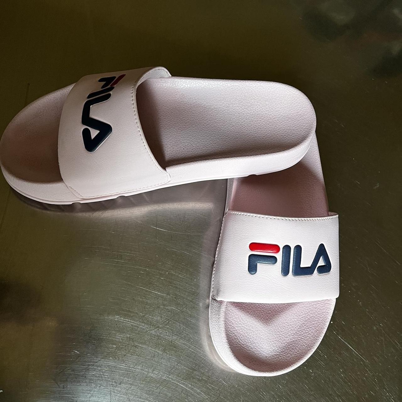 Fila slides - Depop