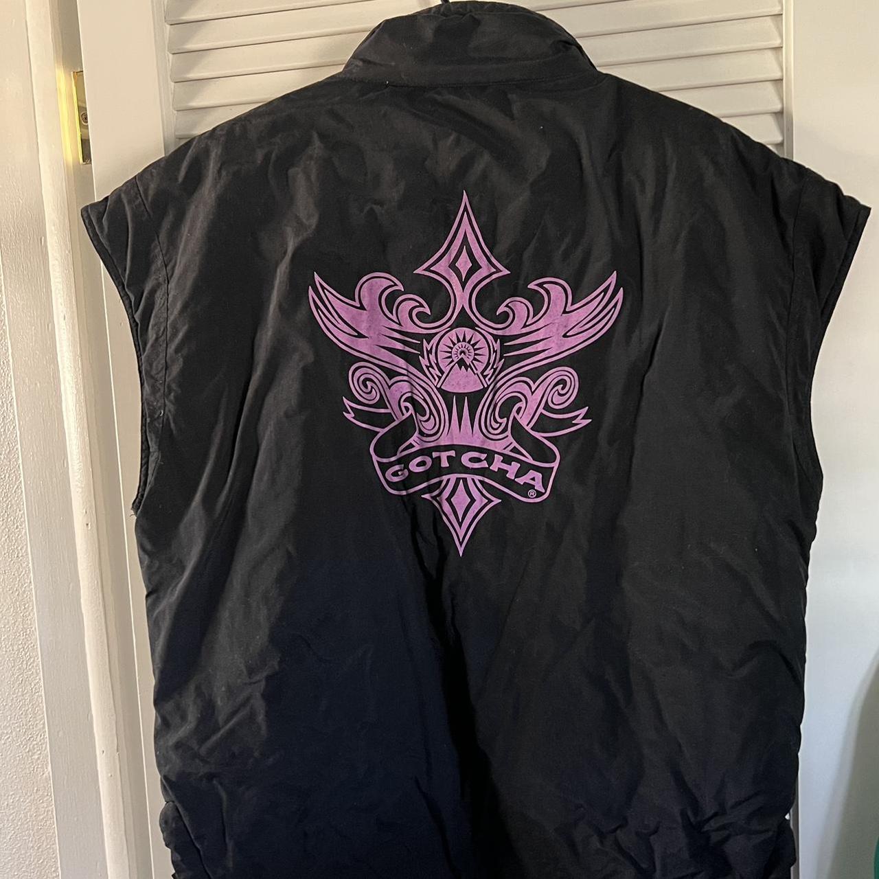 Gotcha Men's Purple and Black Gilet | Depop