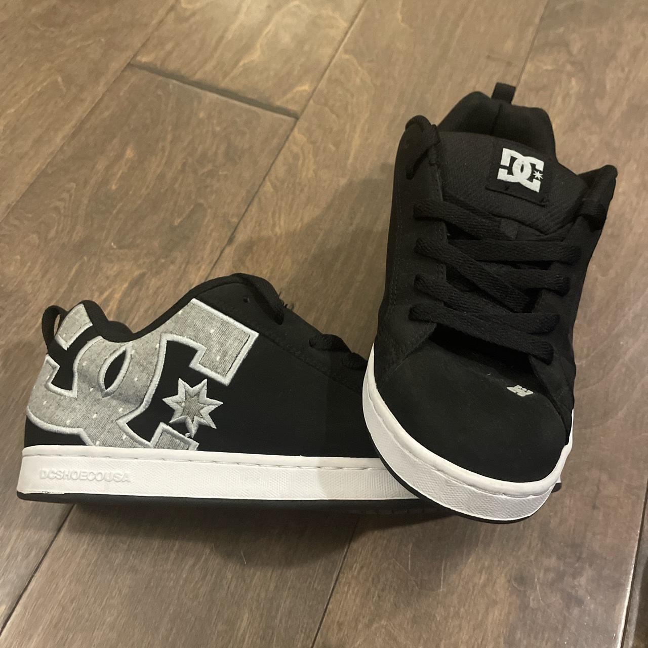 CHUNKY DC COURT GRAFFIKS🤤🤤 Size: Women’s 9.5... - Depop