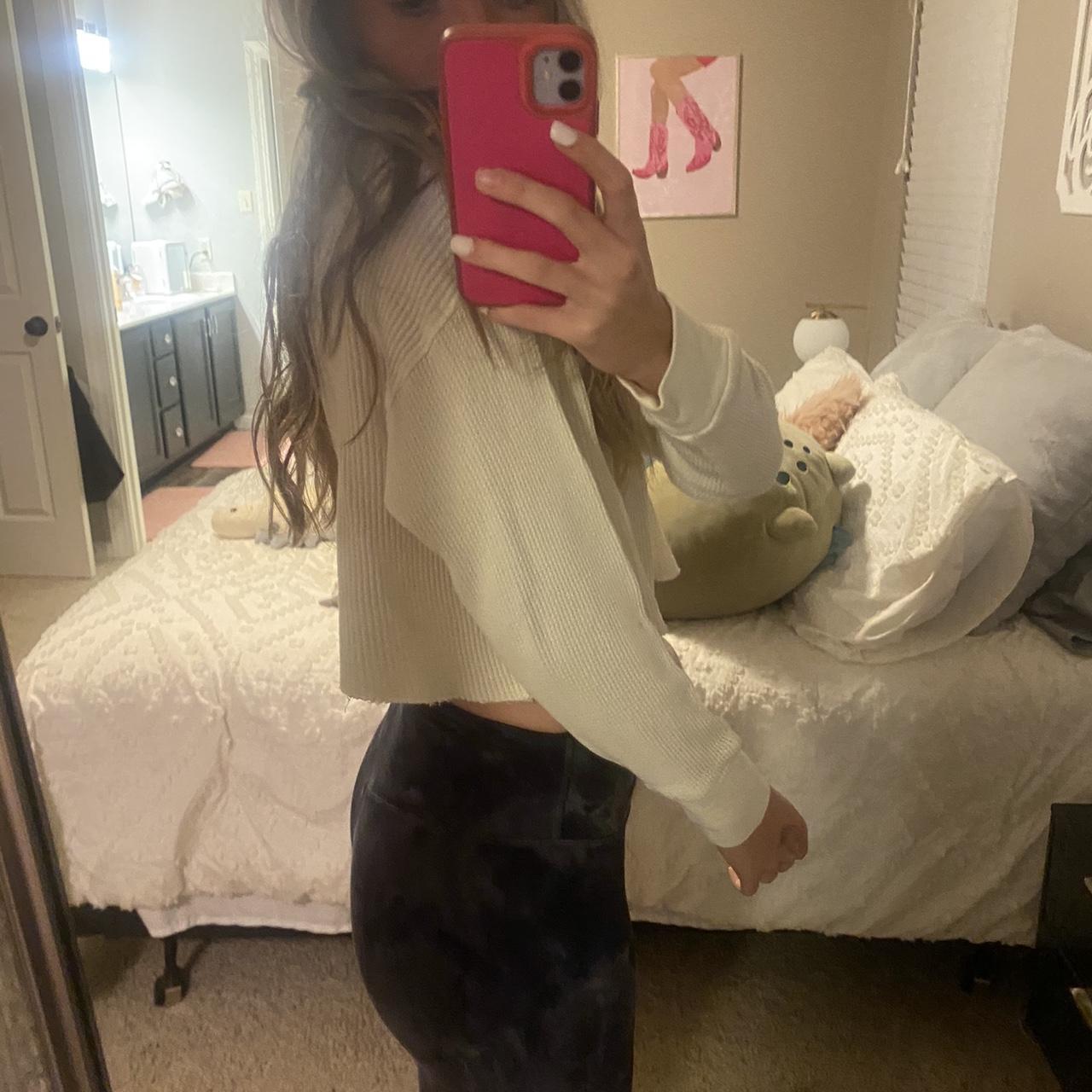 White cropped long sleeve Super comfy From forever... - Depop