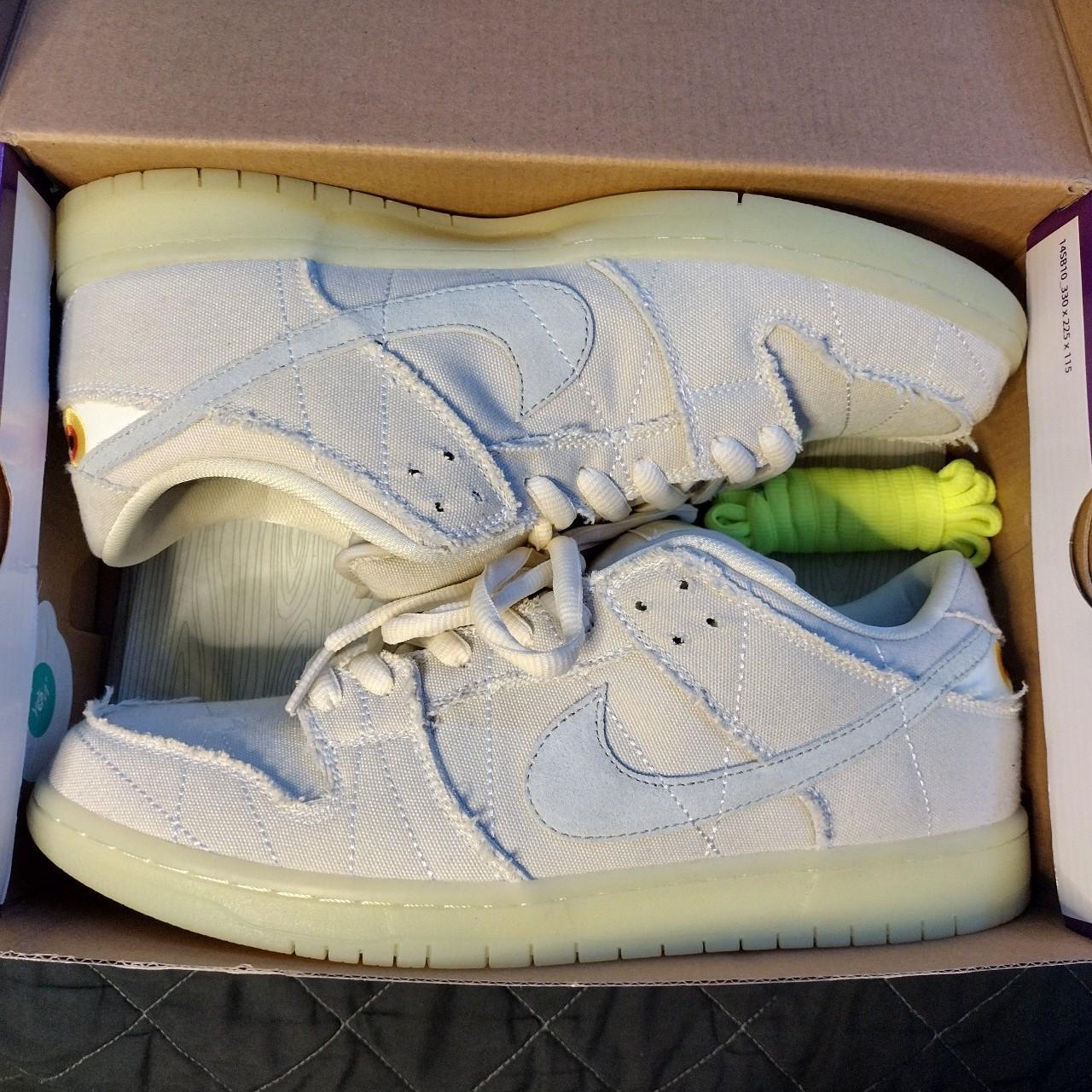 Men's Cream and Green Trainers | Depop